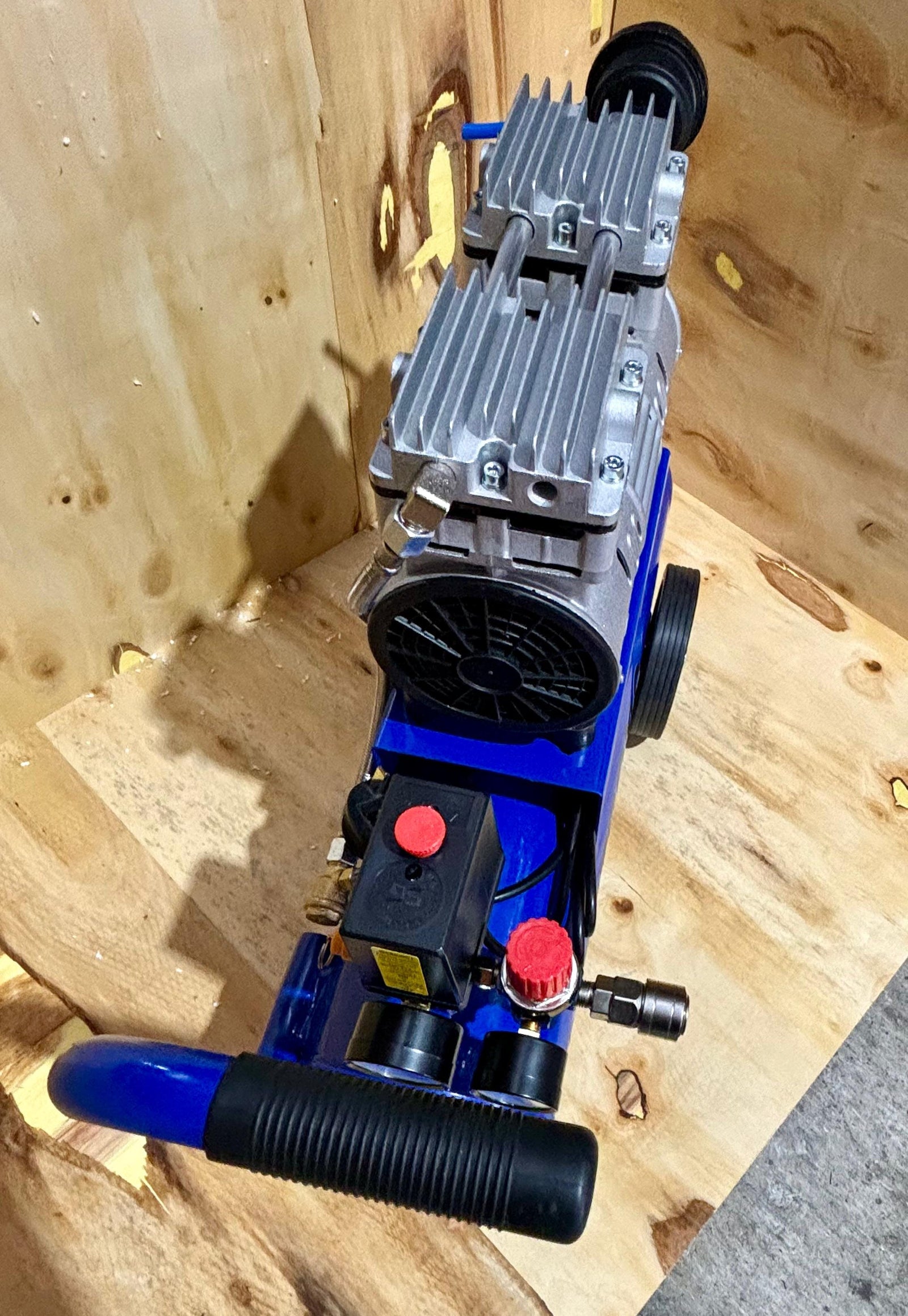 Aiko 1.5HP 12L Oil Free & Silent Air Compressor | Model : GDG12