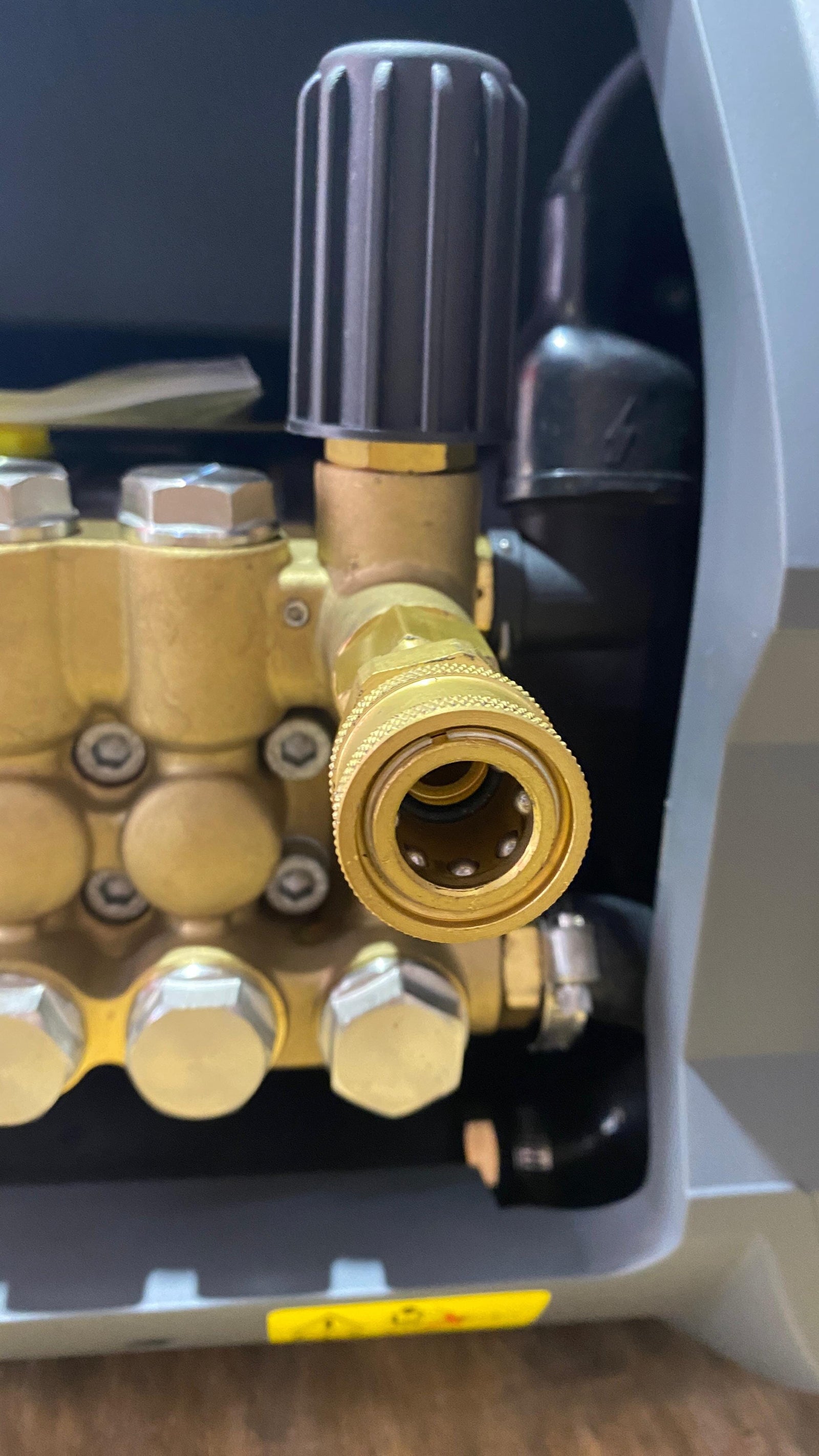 Aiko 240V High Pressure Washer (Wall Mounted) 3.0KW 110BAR C/W 8mm*10m