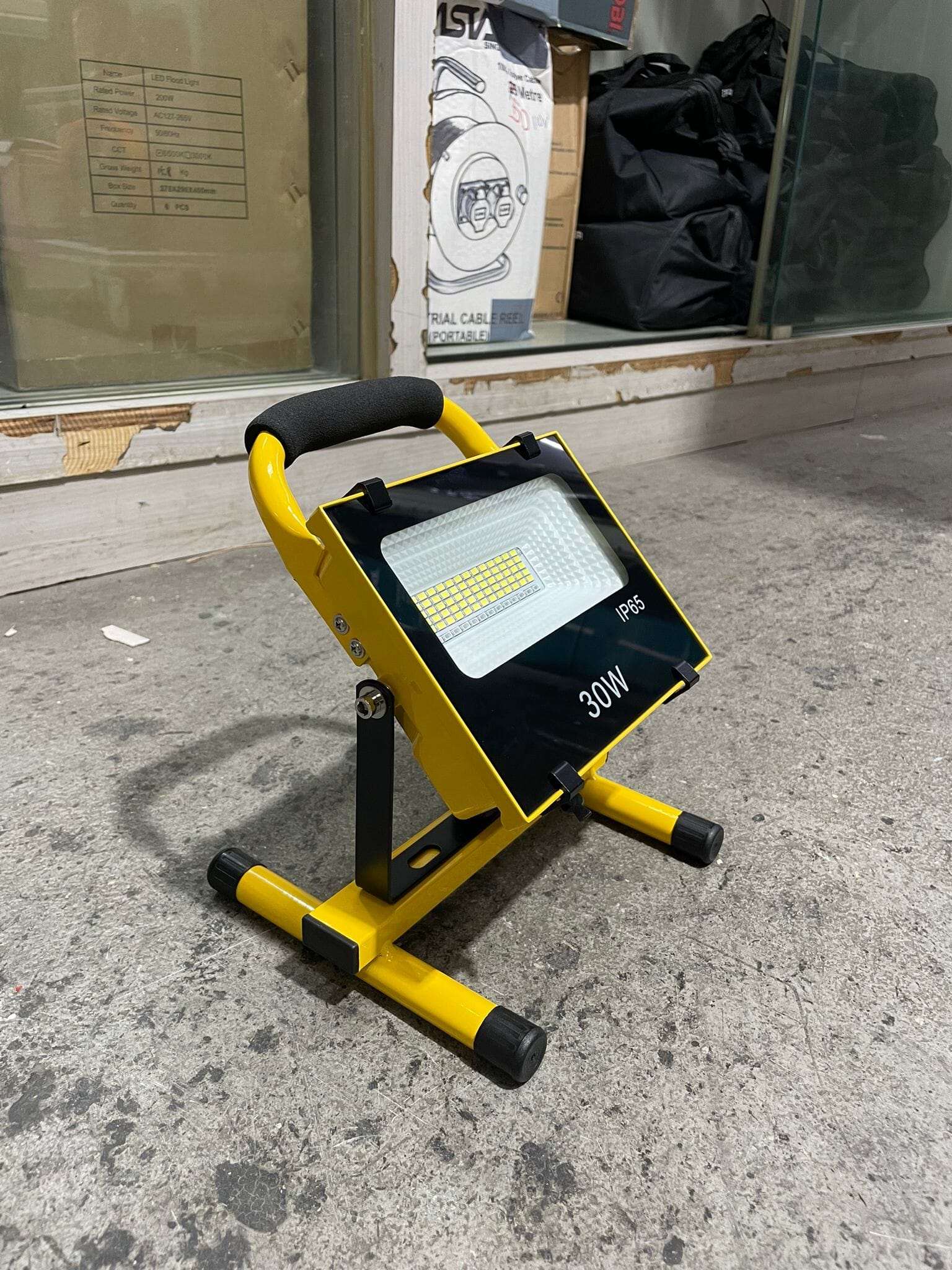 AIKO 30W LED Rechargeable Sport Lamp Flood Light | Model : LED-GYRLF30