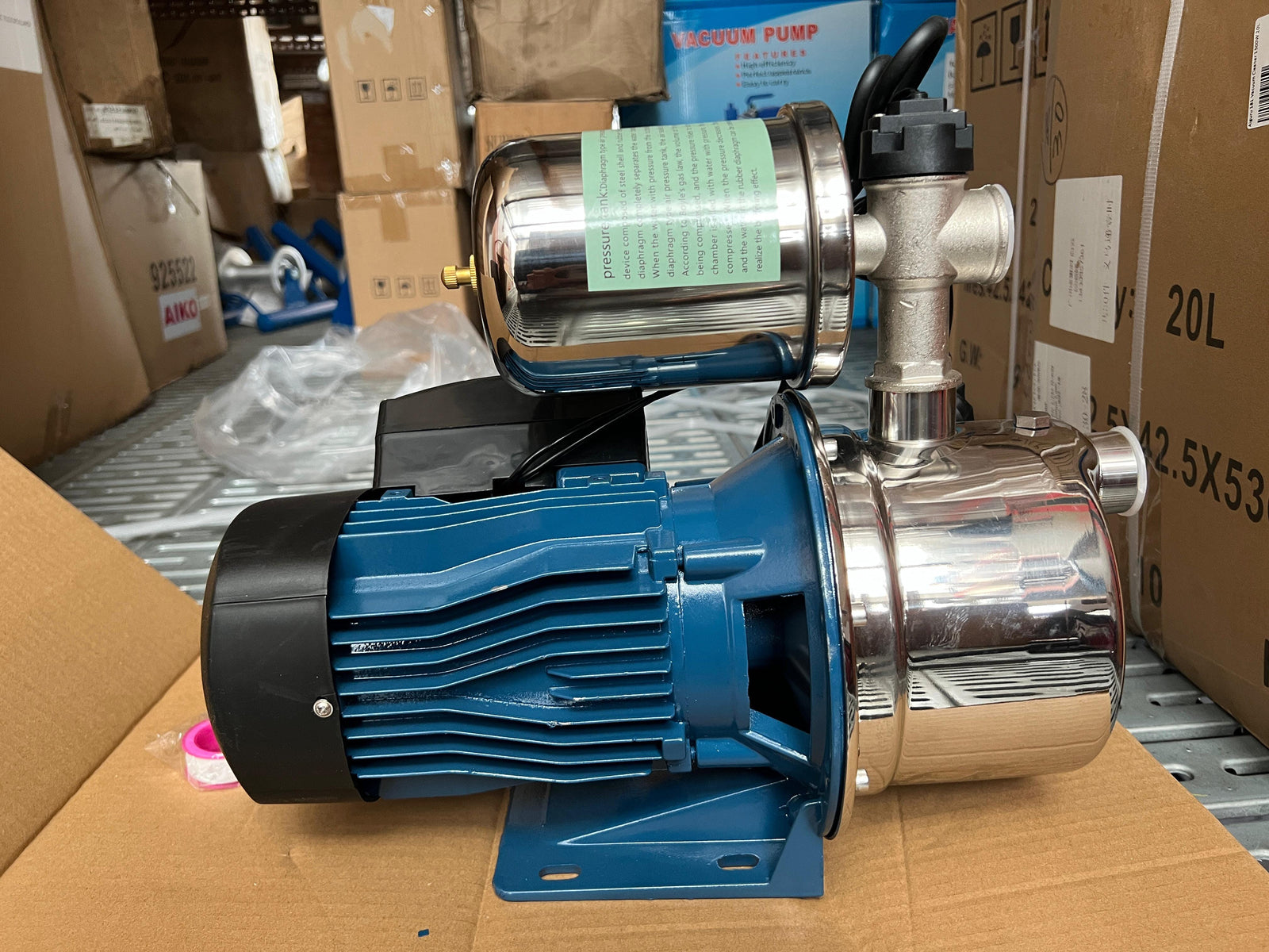 Aiko 900W 1" Automatic Self Priming Water Pump with 2L Tank | Model