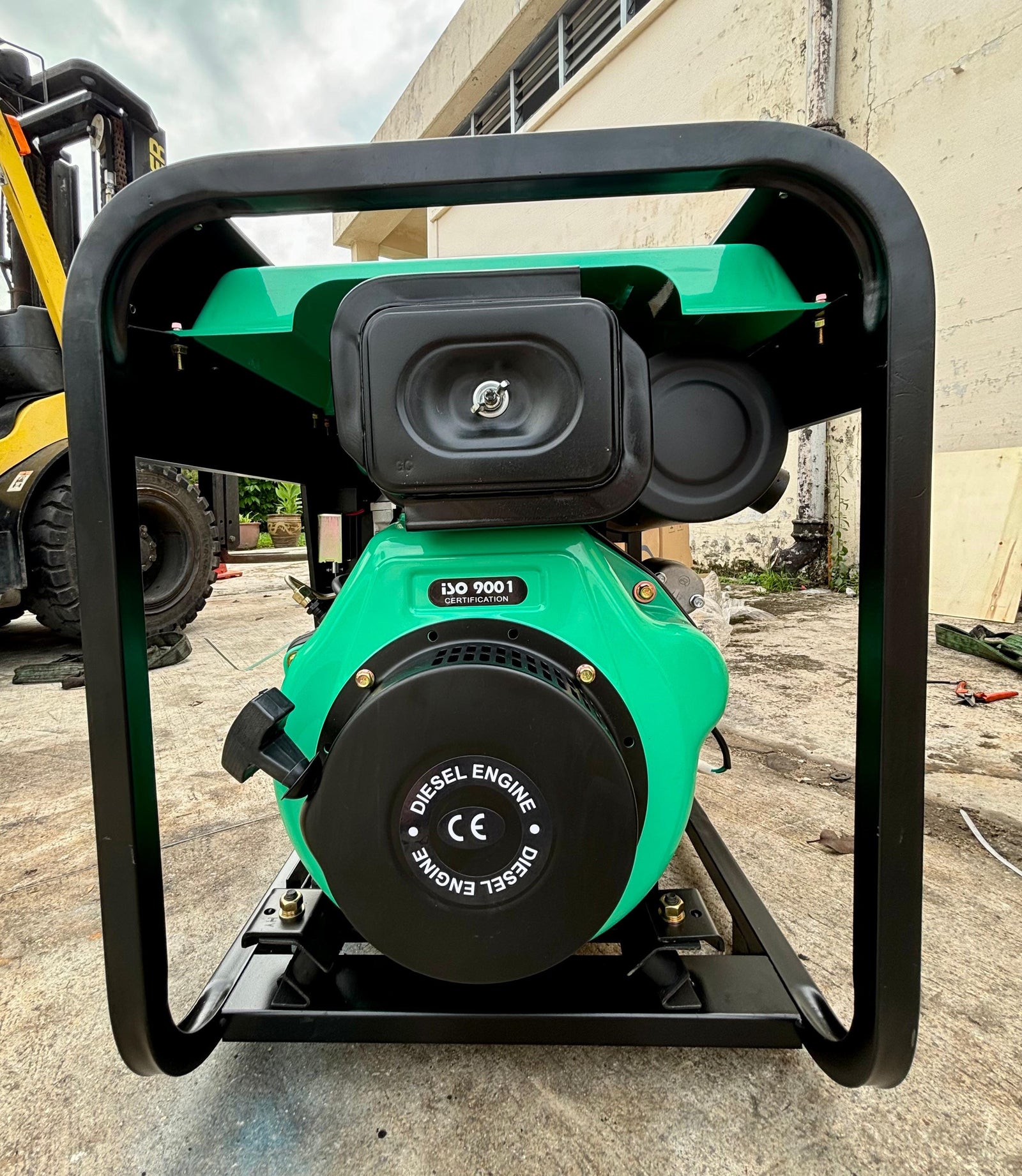 Aiko Diesel Welding Generator 220 AMP C/W 192FE Engine | Model : 8GFCL