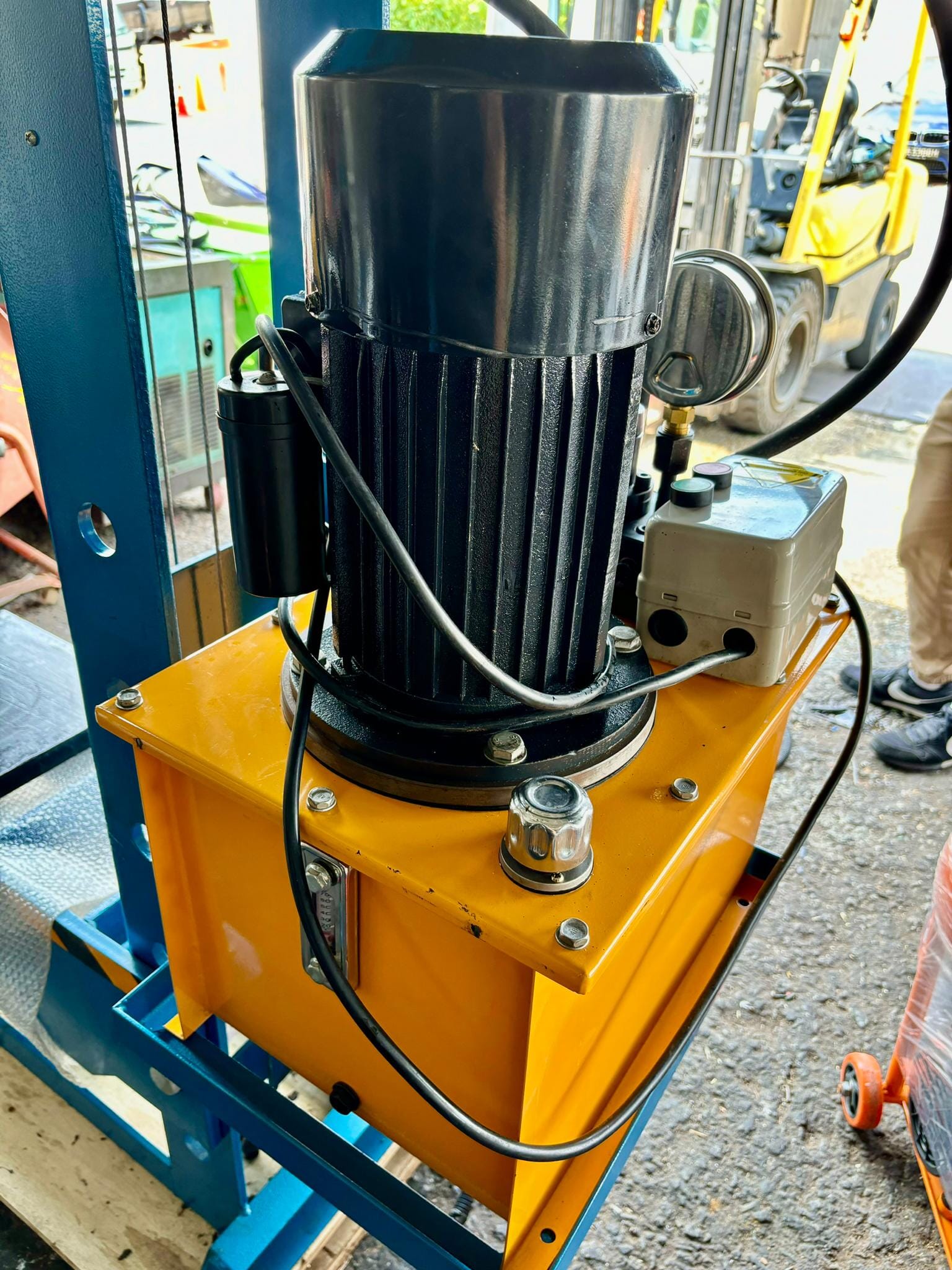 Aiko DYYL-50H 380V 50 Tons Electric Hydraulic Shop Press With Hand Win