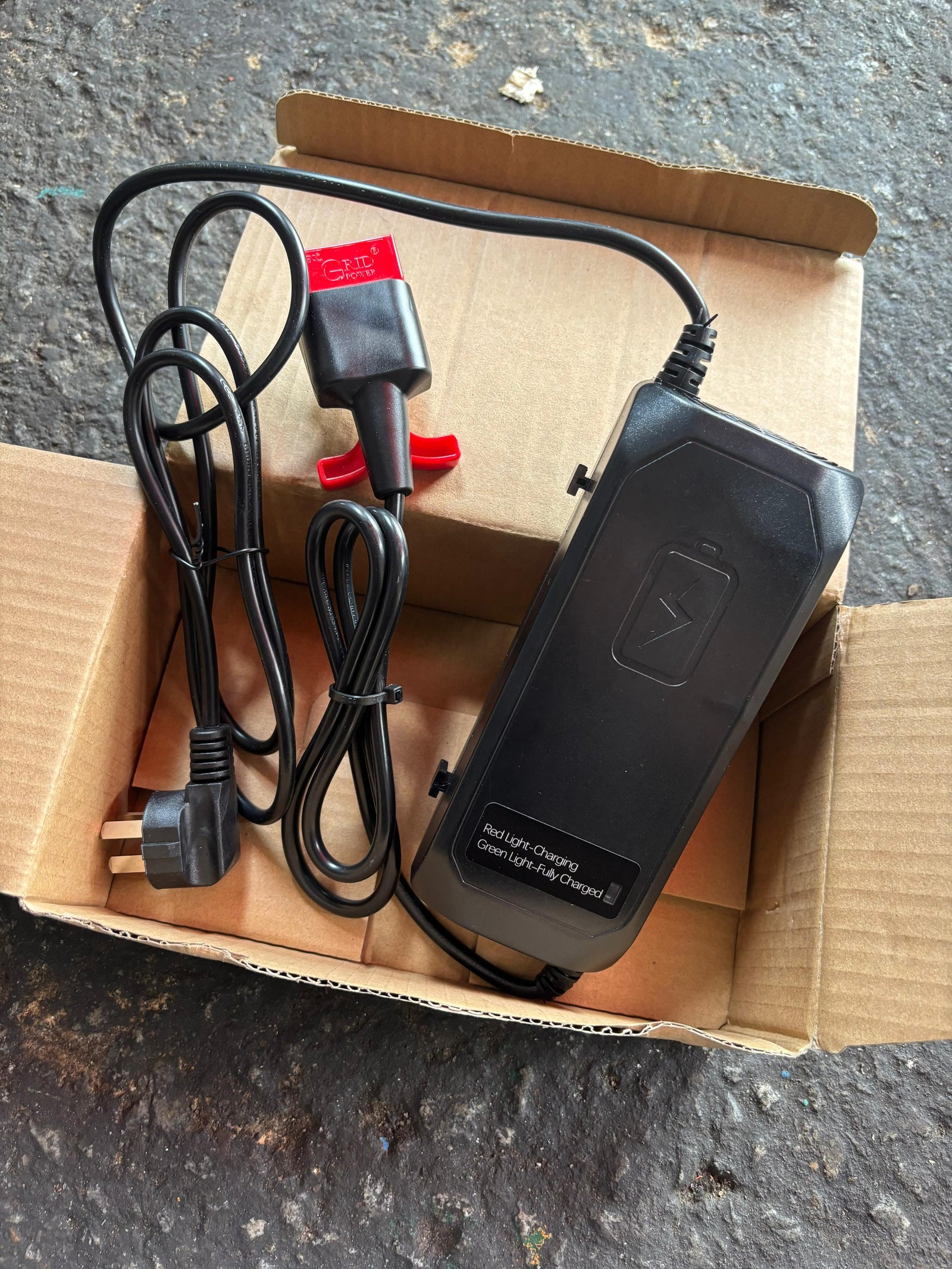 Aiko Electrical Pallet Truck 1.5 Ton with 1 Battery (560mm X 1150mm) F