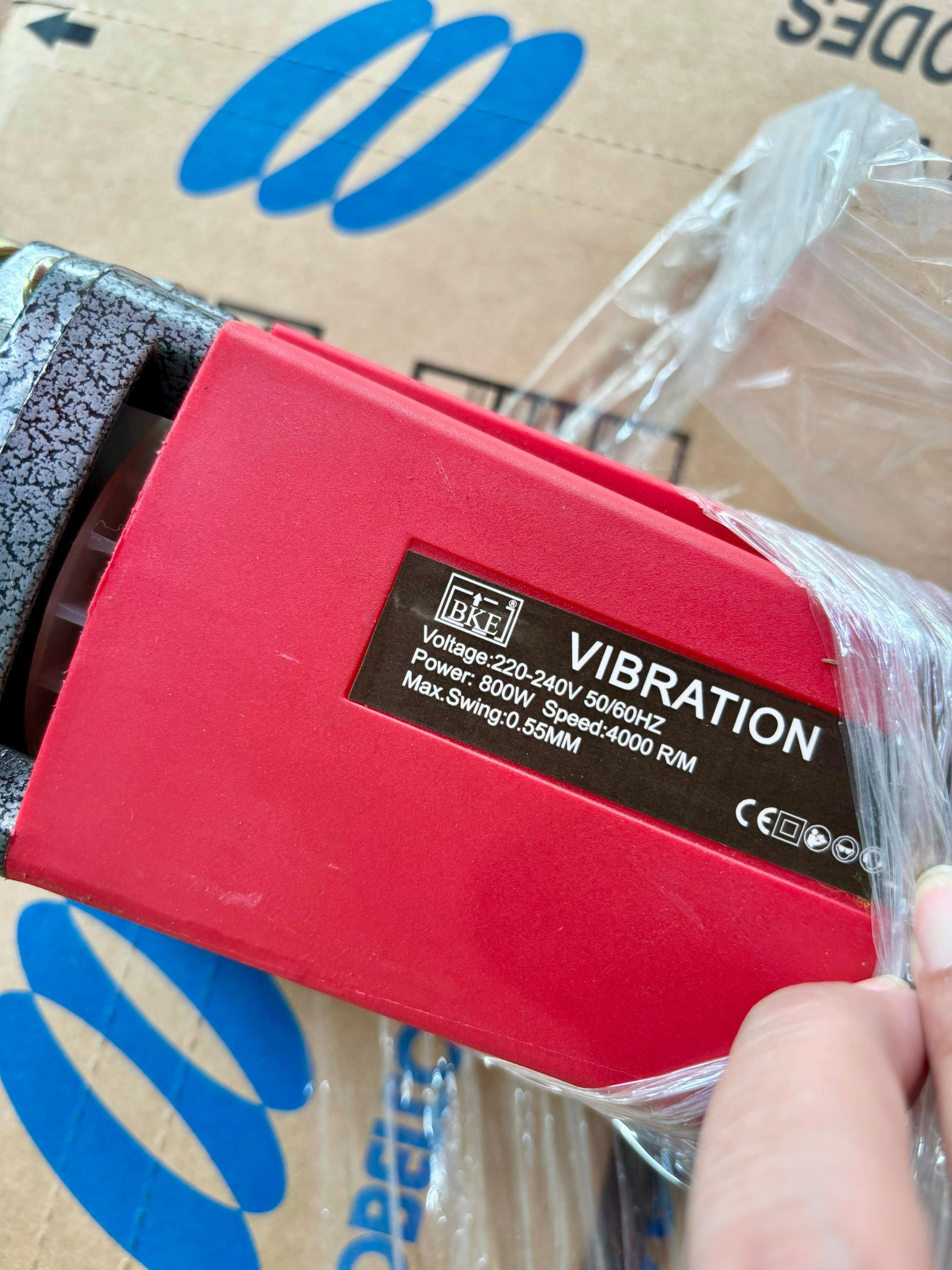 Aiko Hand Electric Vibrator 28MM 1.5M 220V #ZNP28 | Model : CV-ZNP28-1