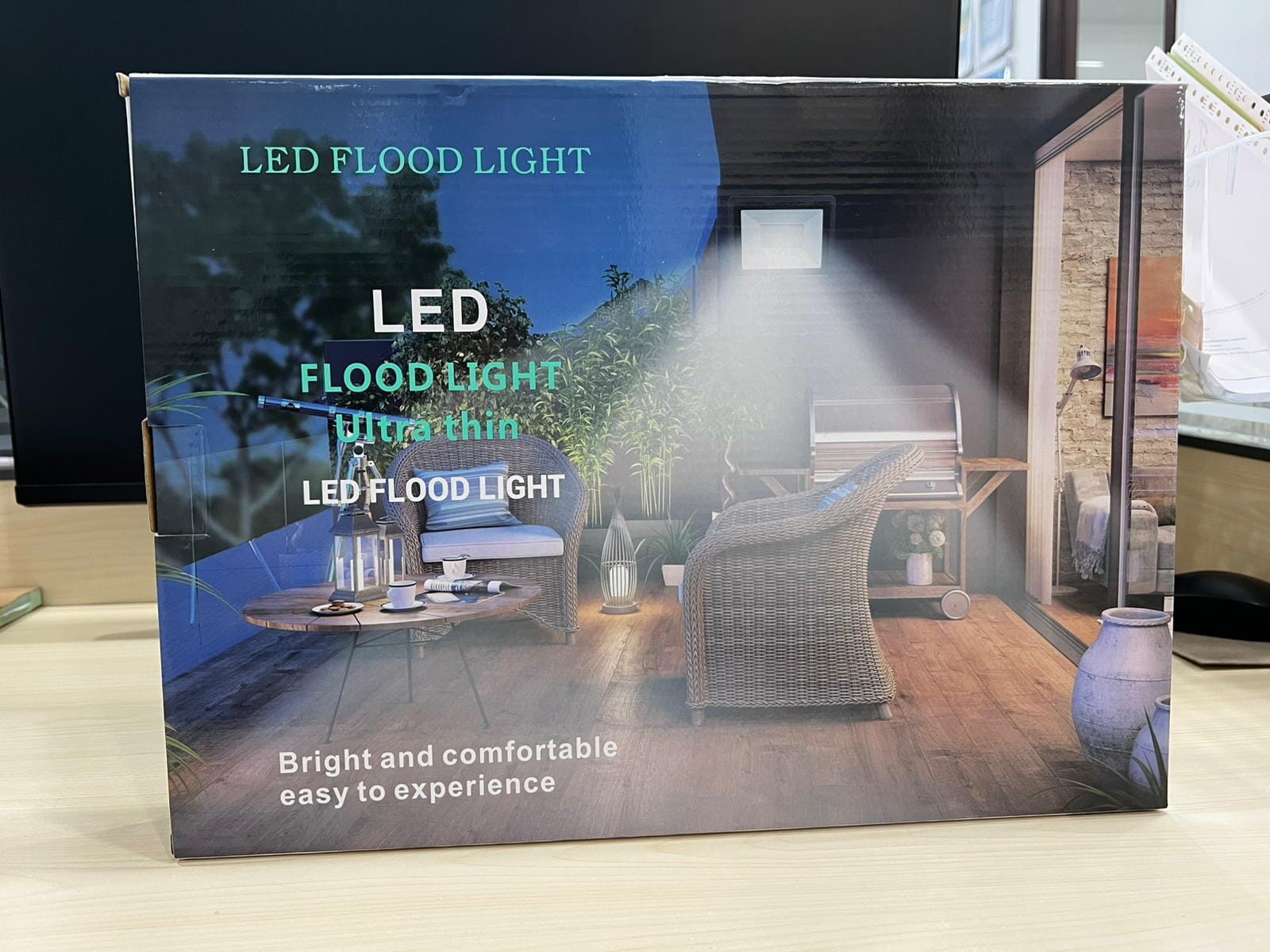 Aiko LED Flood Light 200W (38*28CM) | Model: LED-GYLF200-ST
