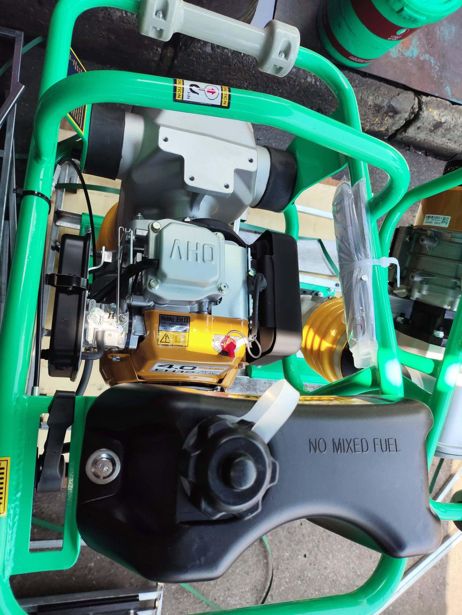 Aiko Tamping Rammer with Robin Engine EH12 | Model : TRM-HCD75-EH12