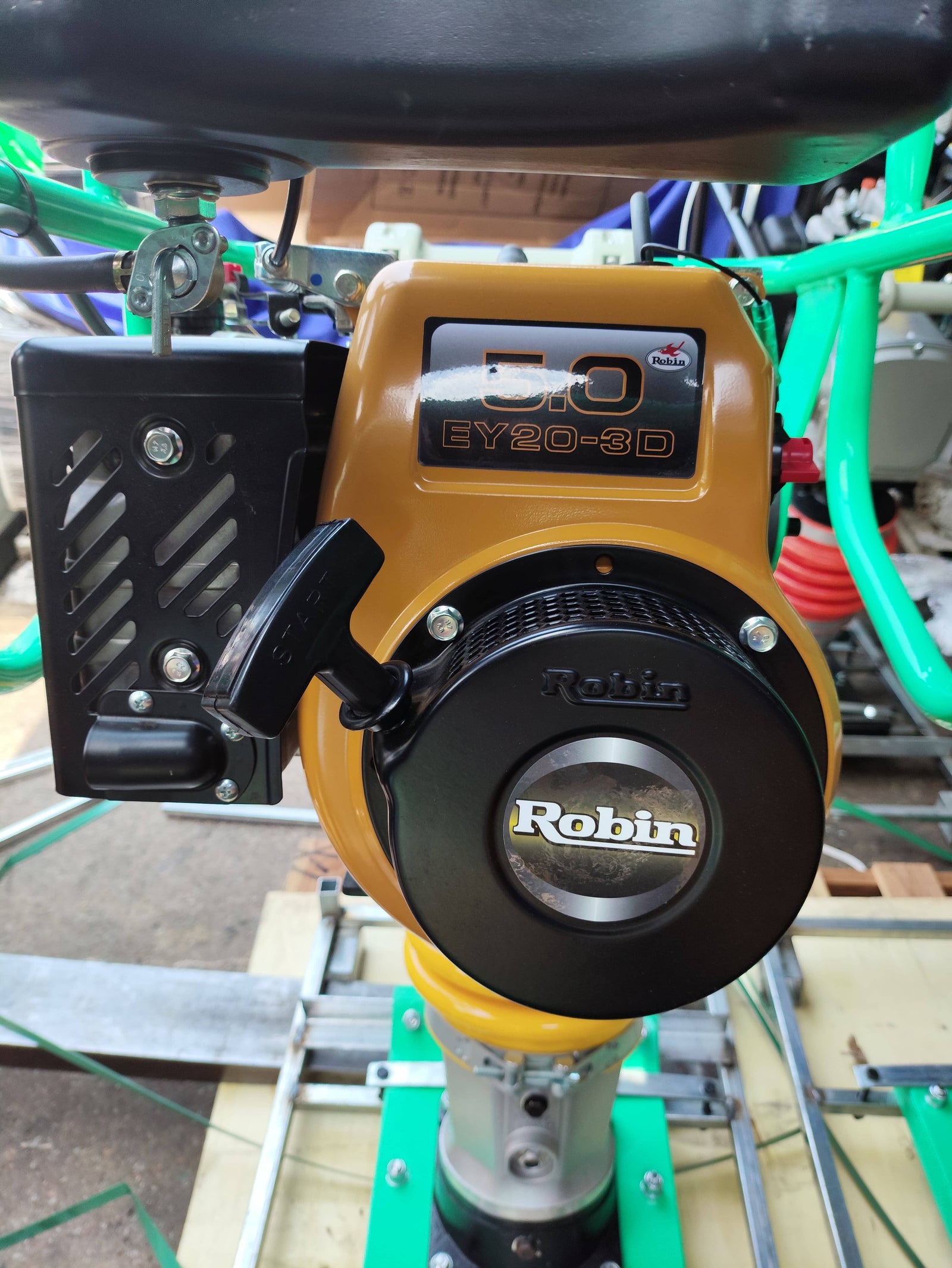 Aiko Tamping Rammer with Robin Engine EY20 | Model : TRM-HCD80-EY20