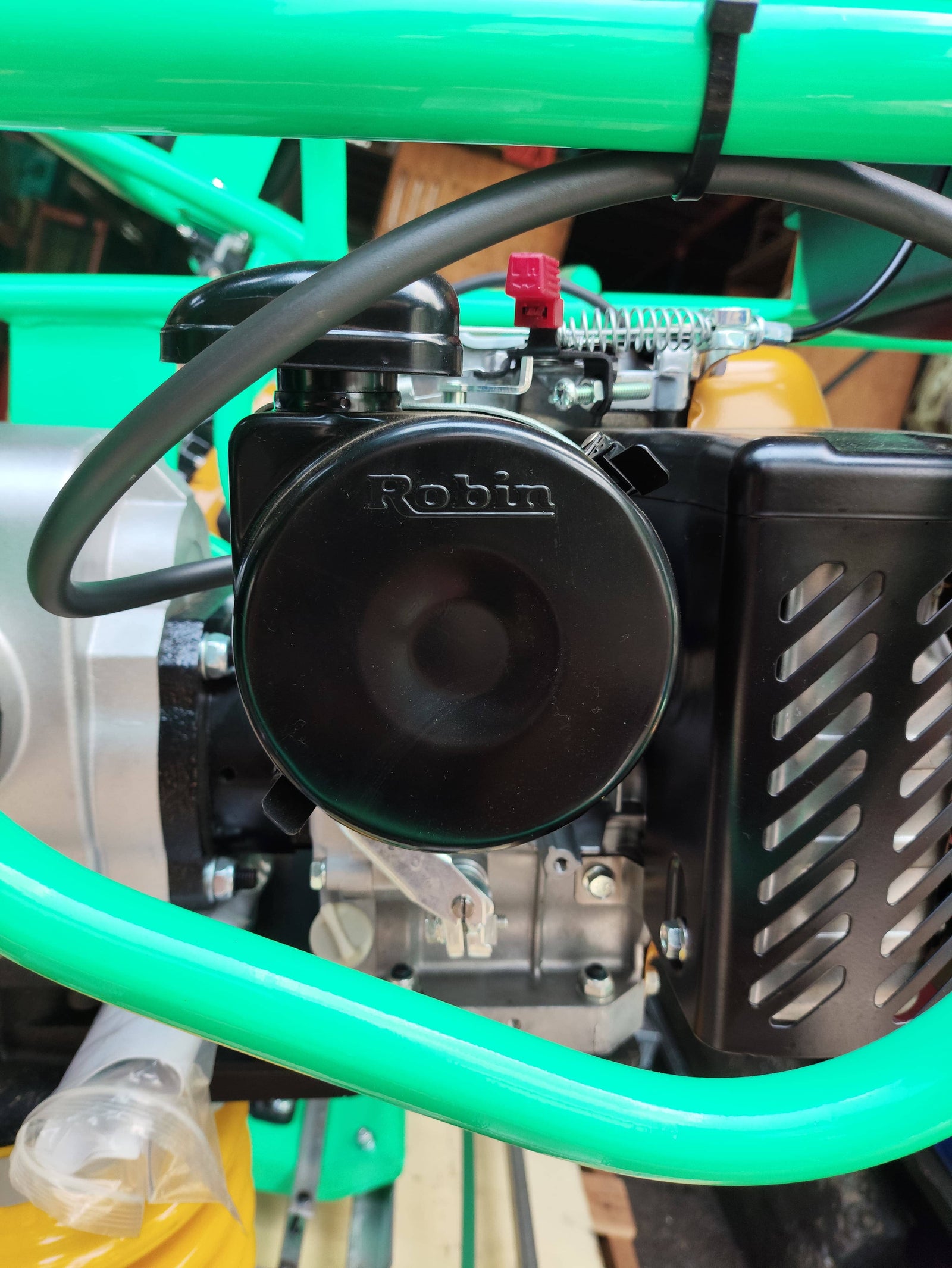 Aiko Tamping Rammer with Robin Engine EY20 | Model : TRM-HCD80-EY20