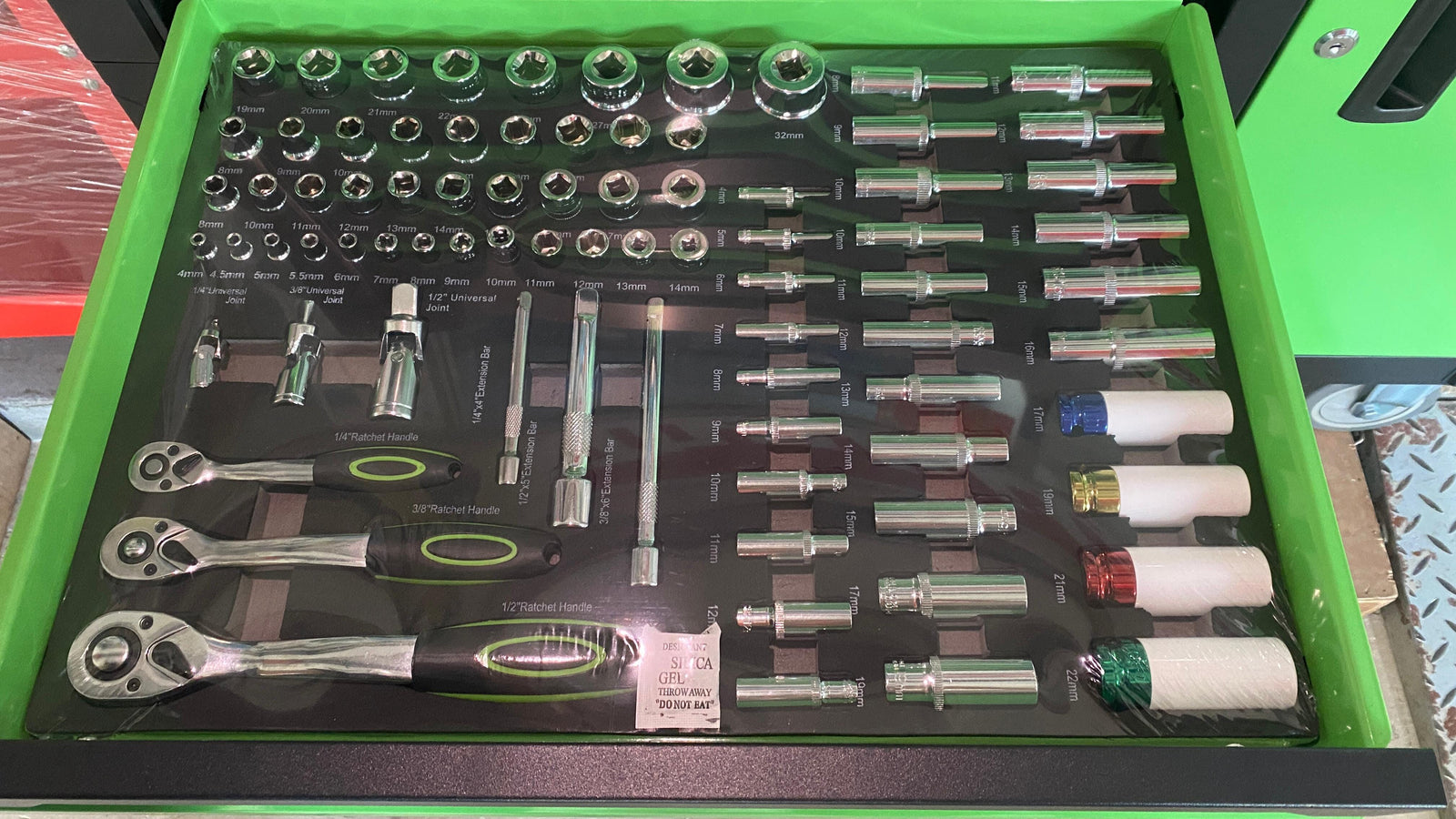 Aiko Work Shop Tool Cabinet Big (Green) with 200 Pcs Tool Set #RC23