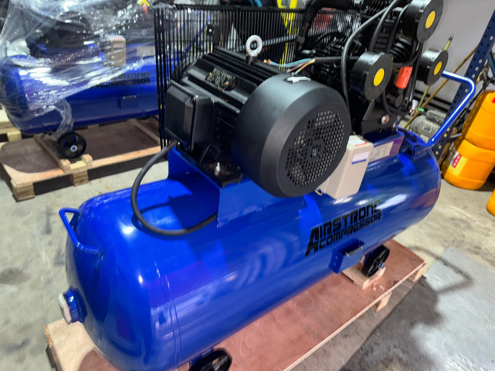 Airstrong 10HP 300L Air Compressor 415V 8 Bar : Model : ASFS100-300L