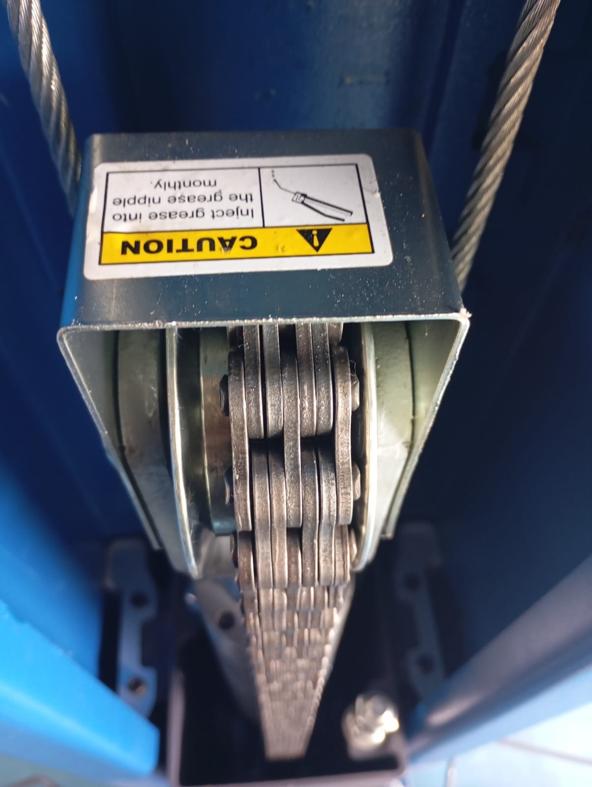 Airstrong (2 pole) Two Post Car Lift U-T42A 415V 50HZ - 4.2 Ton 1910mm