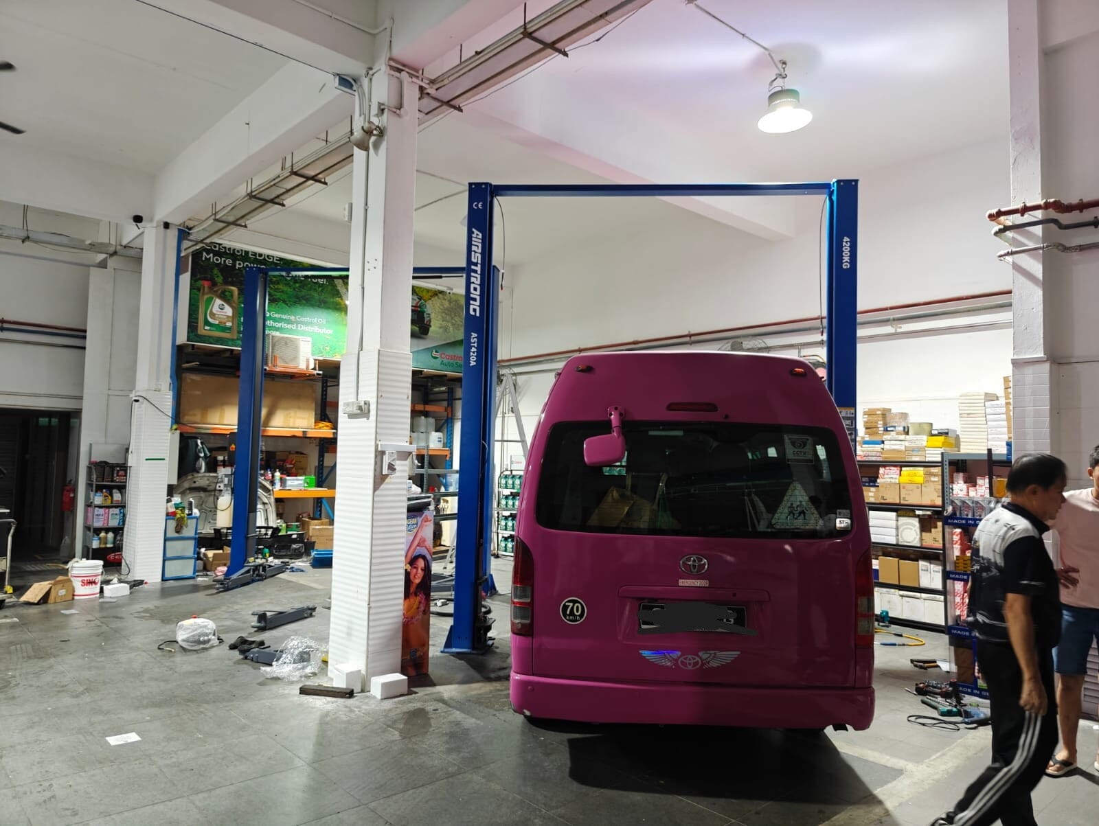 Airstrong (2 pole) Two Post Car Lift U-T42A 415V 50HZ - 4.2 Ton 1910mm