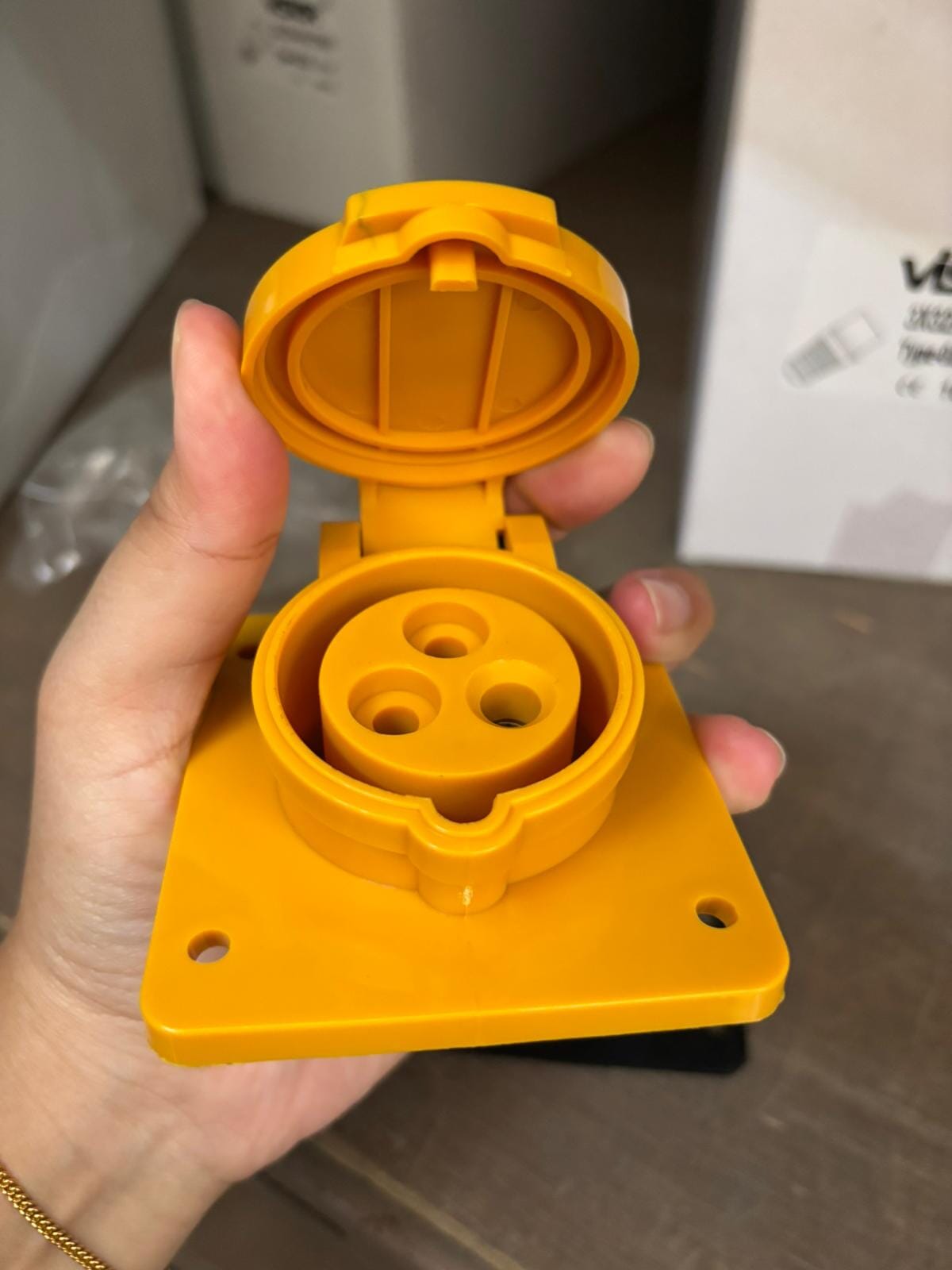 CEE 110V Industrial Plug And Socket | Model: CEE-110-