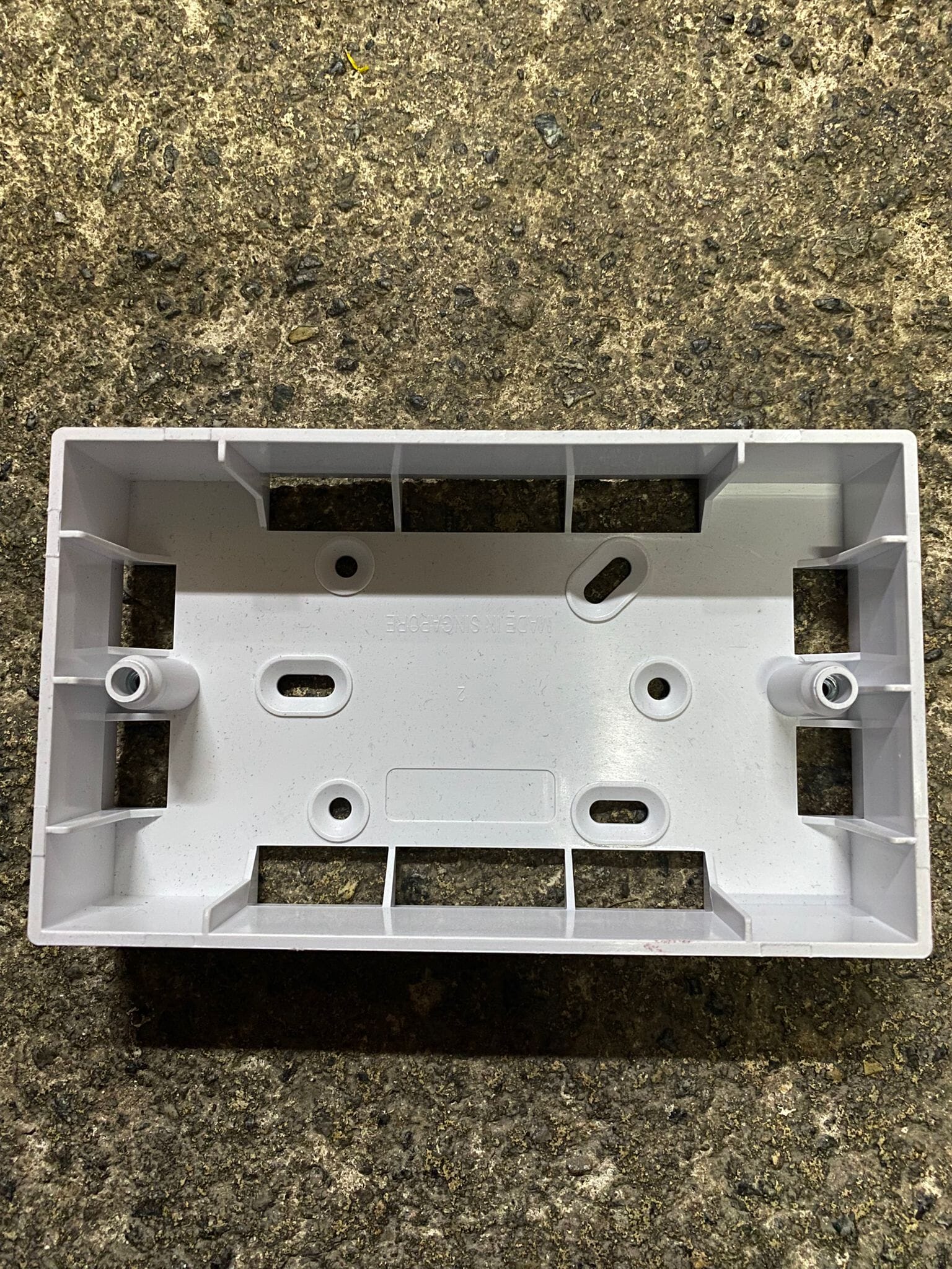 CHW 2 Gang Box - Big (Socket Port) | Model : SKT-CHW03