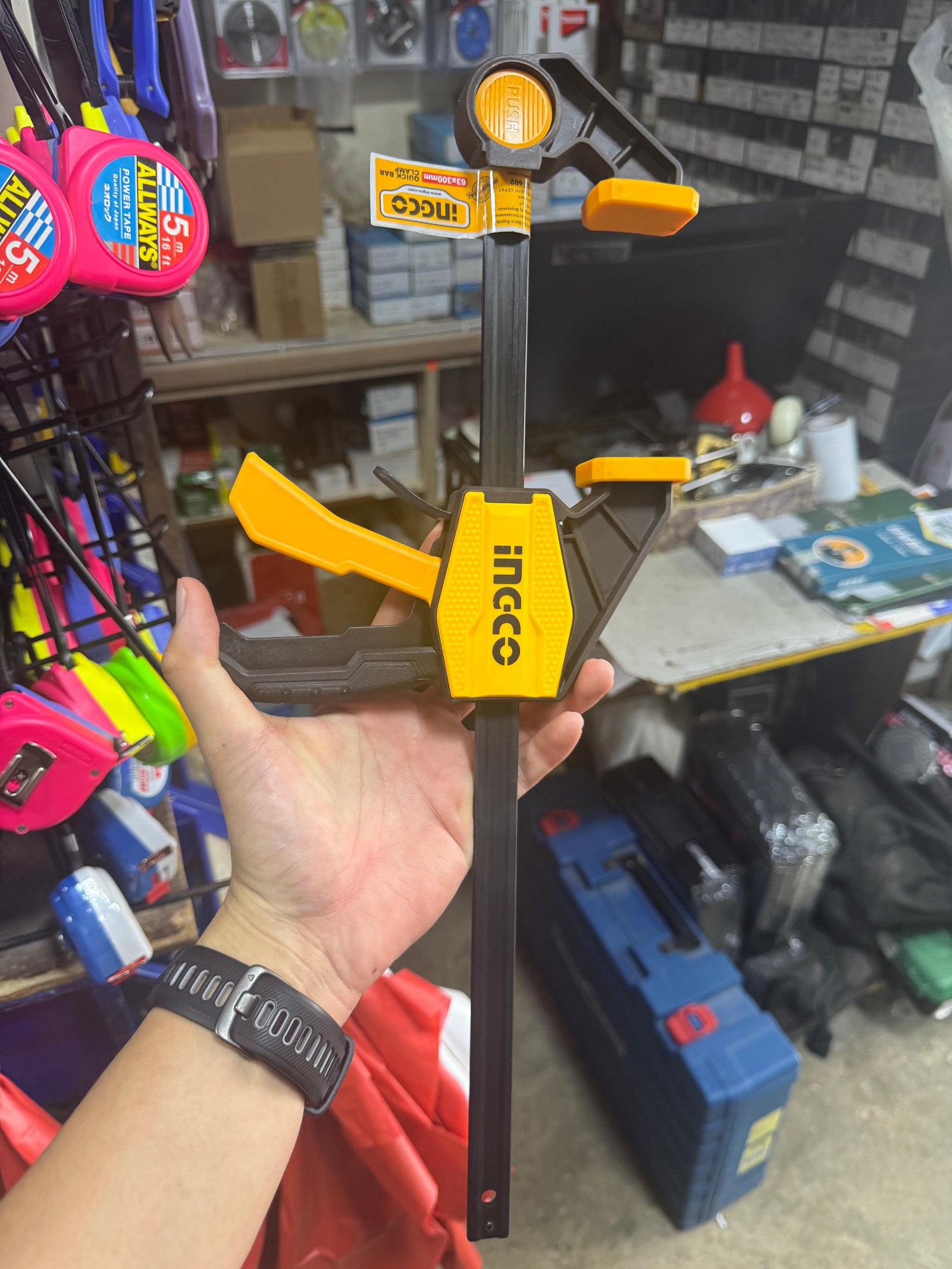INGCO Quick Bar Clamp