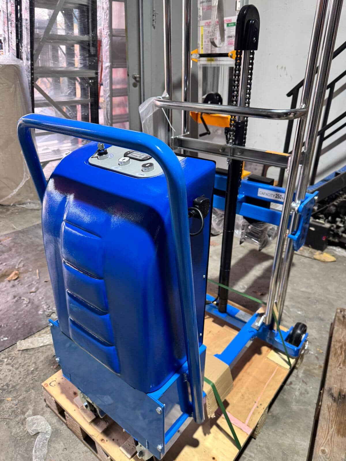 Light Duty Counter Balance Stacker | Model: EZ2515
