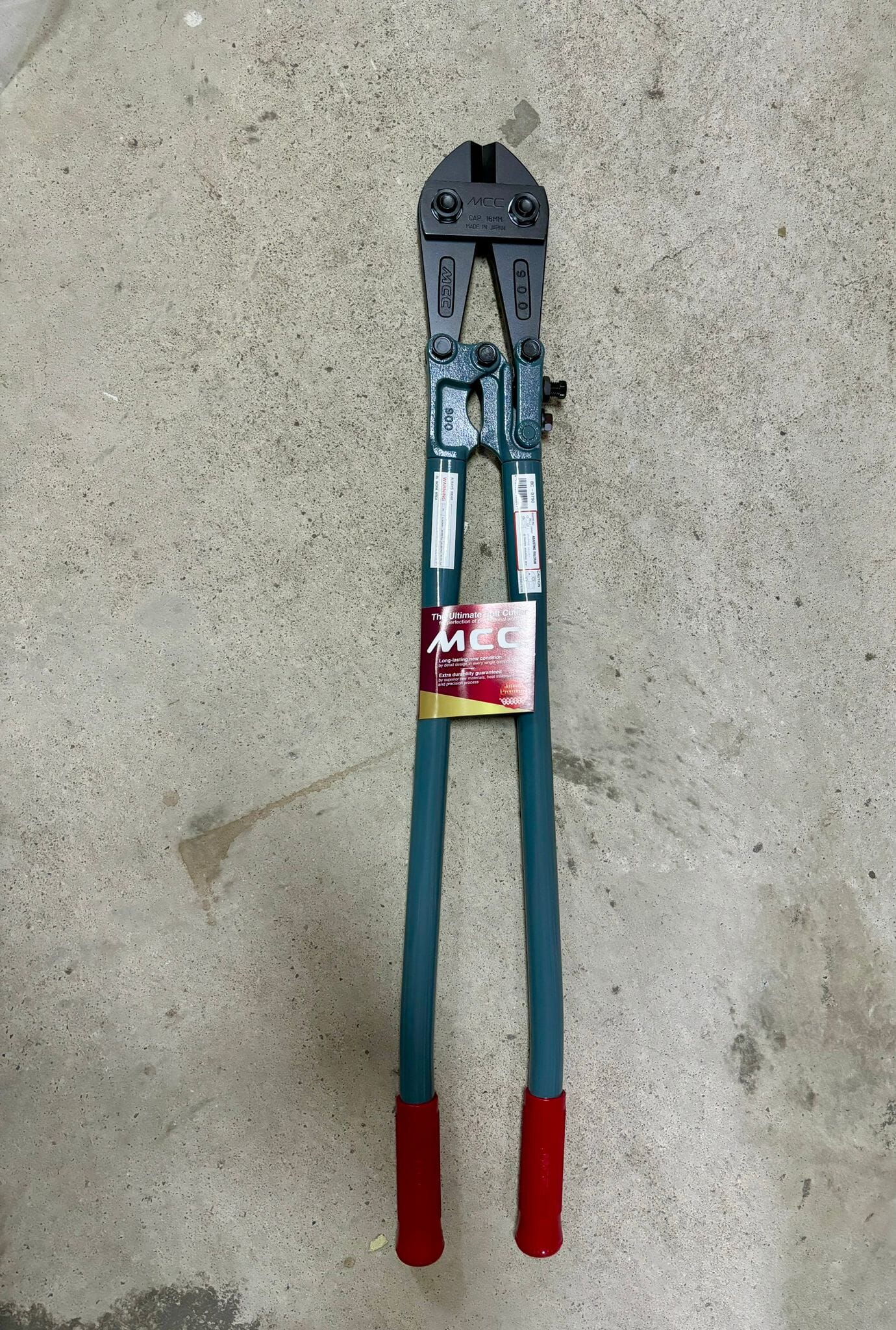MCC Bolt Cutter 36" 900mm (Center Cut) | Model: MCC-BC-0790