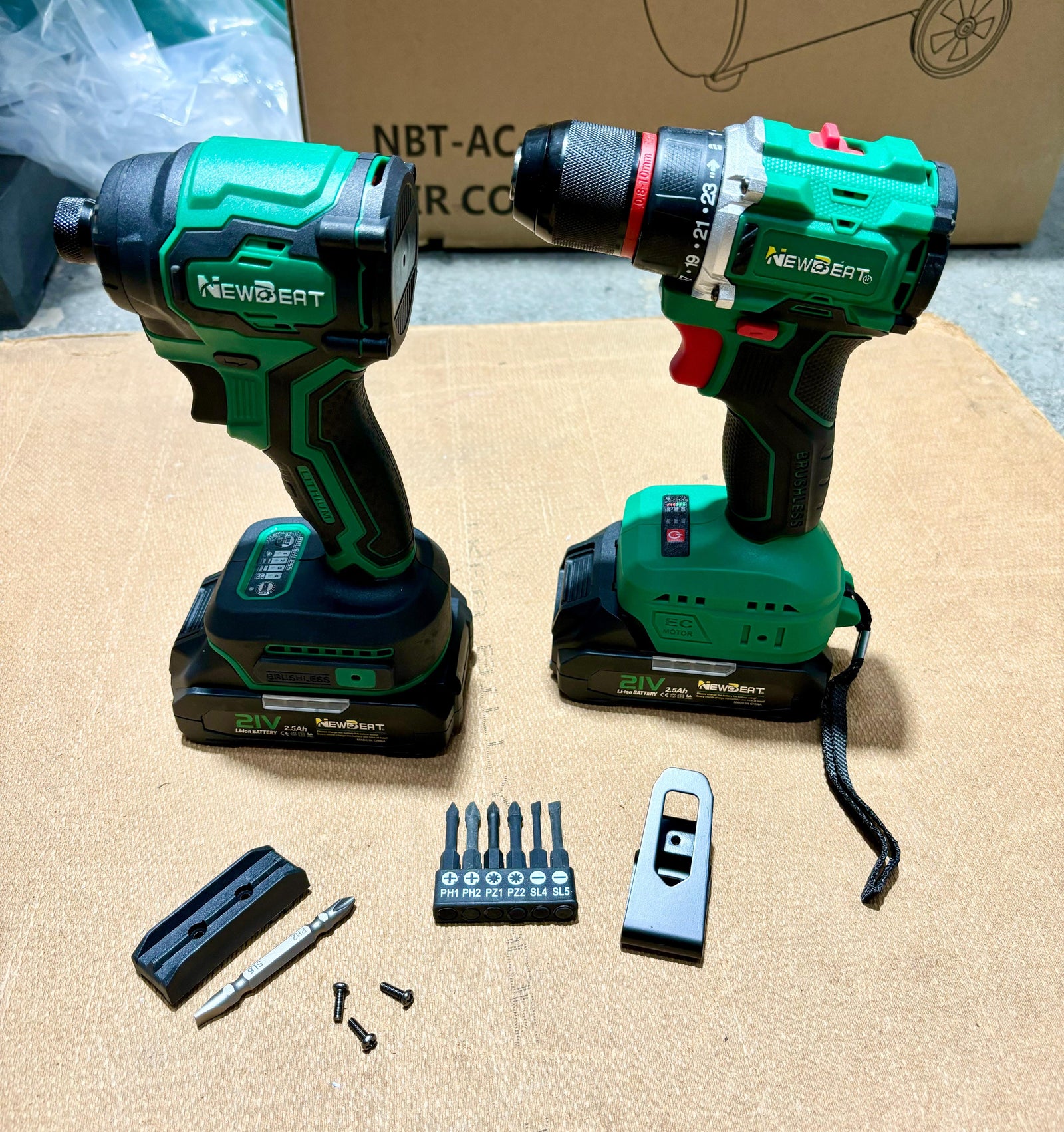 Newbeat 21V Cordless Kit Set (NBT-CIS-21A-BL + NBT-CD-21C-BL) | Model