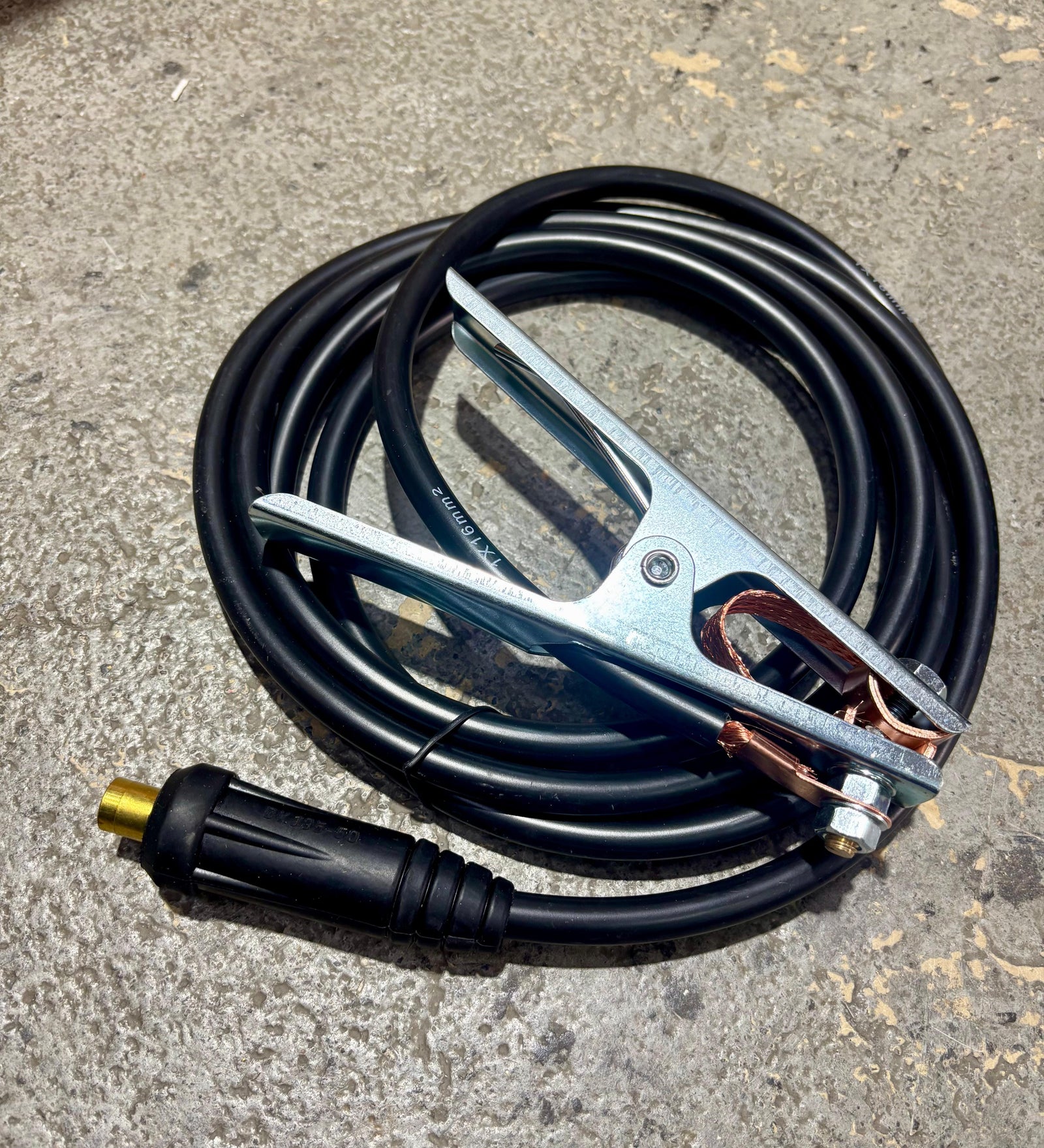 Riland ARC200DT 220V Welding Set c/w 3m Ground and Welding Cable | Mod