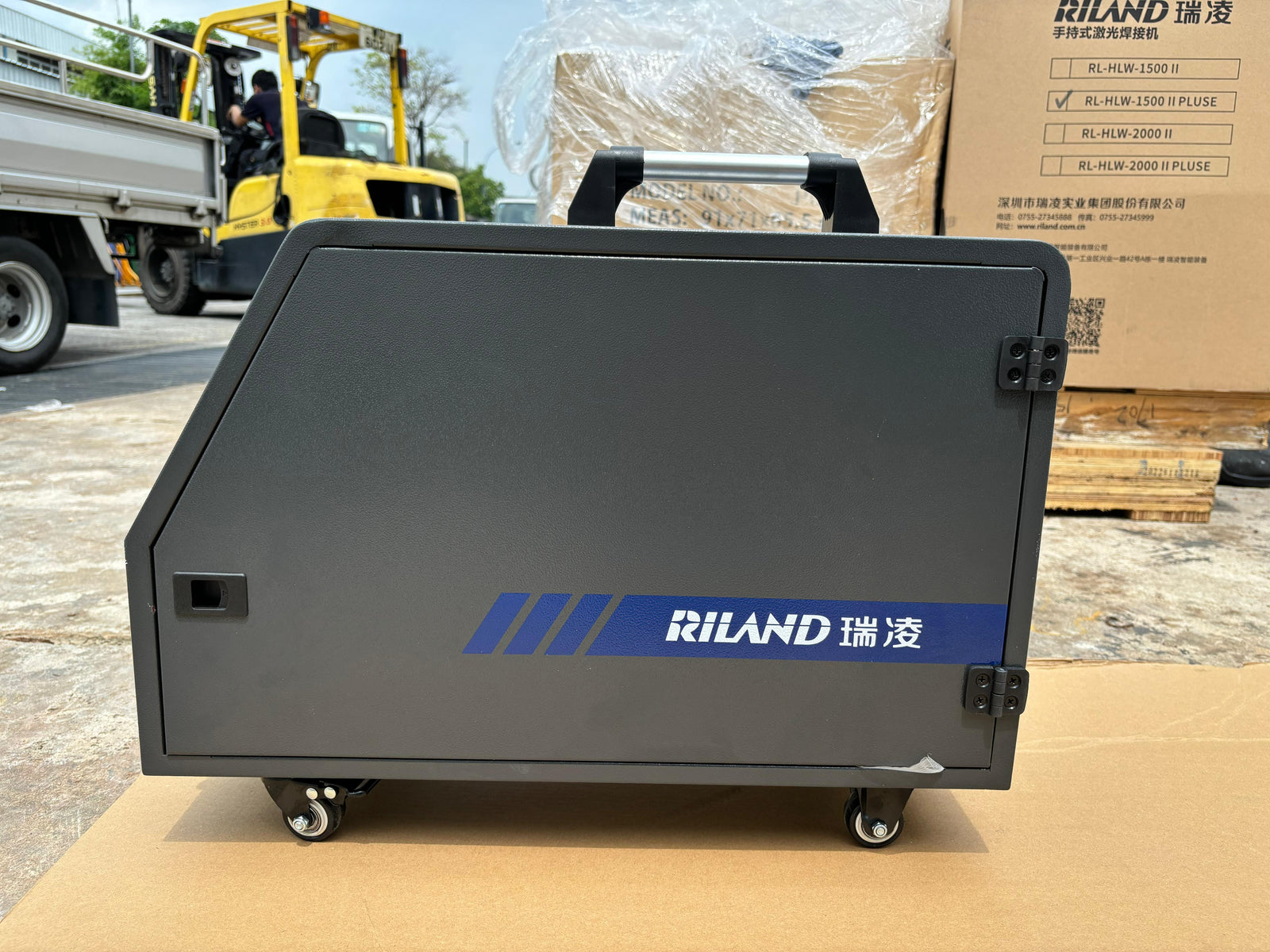 Riland Laser Welding Machine 1500W 220V C/W Accessory | Model : RL-HLW