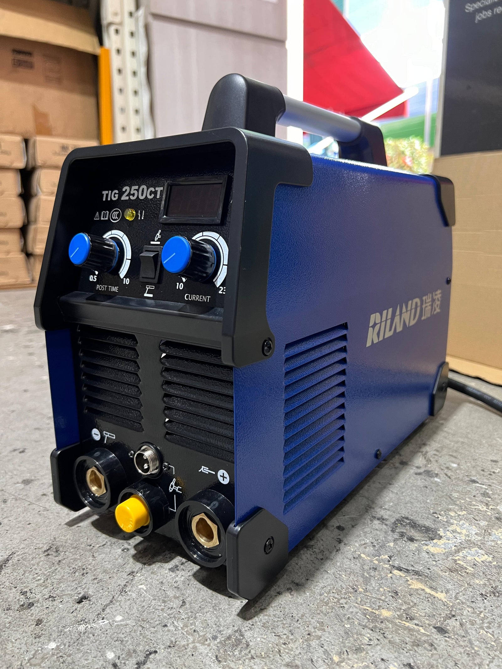 Riland Welding Machine (TIG/MMA) TIG250CT C/W 8m WP26 Torch And 3m Ear