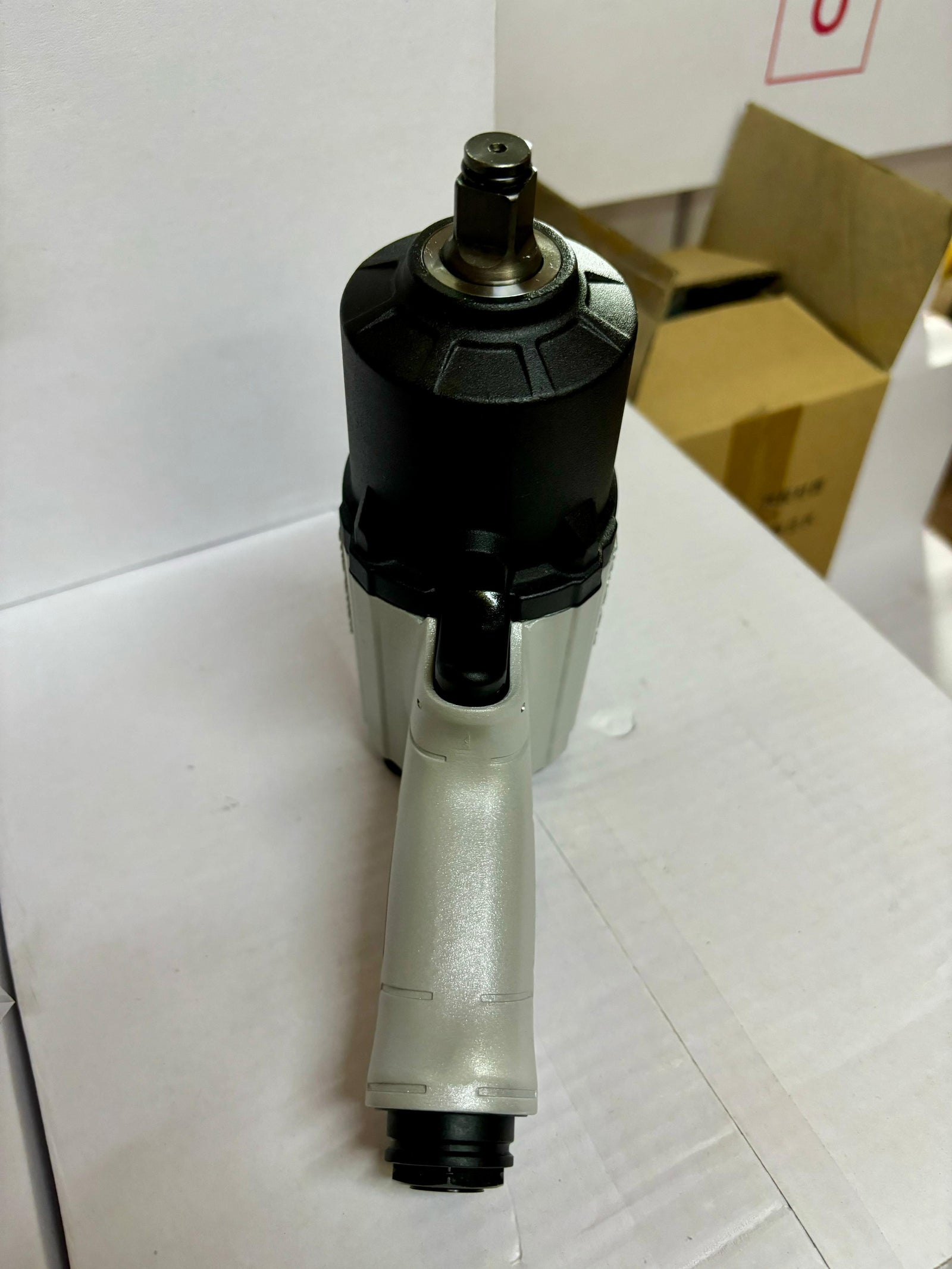 RONG PENG Air Impact Wrench 1/2" Max Torque 1100 N.m | Model : AT-RP91