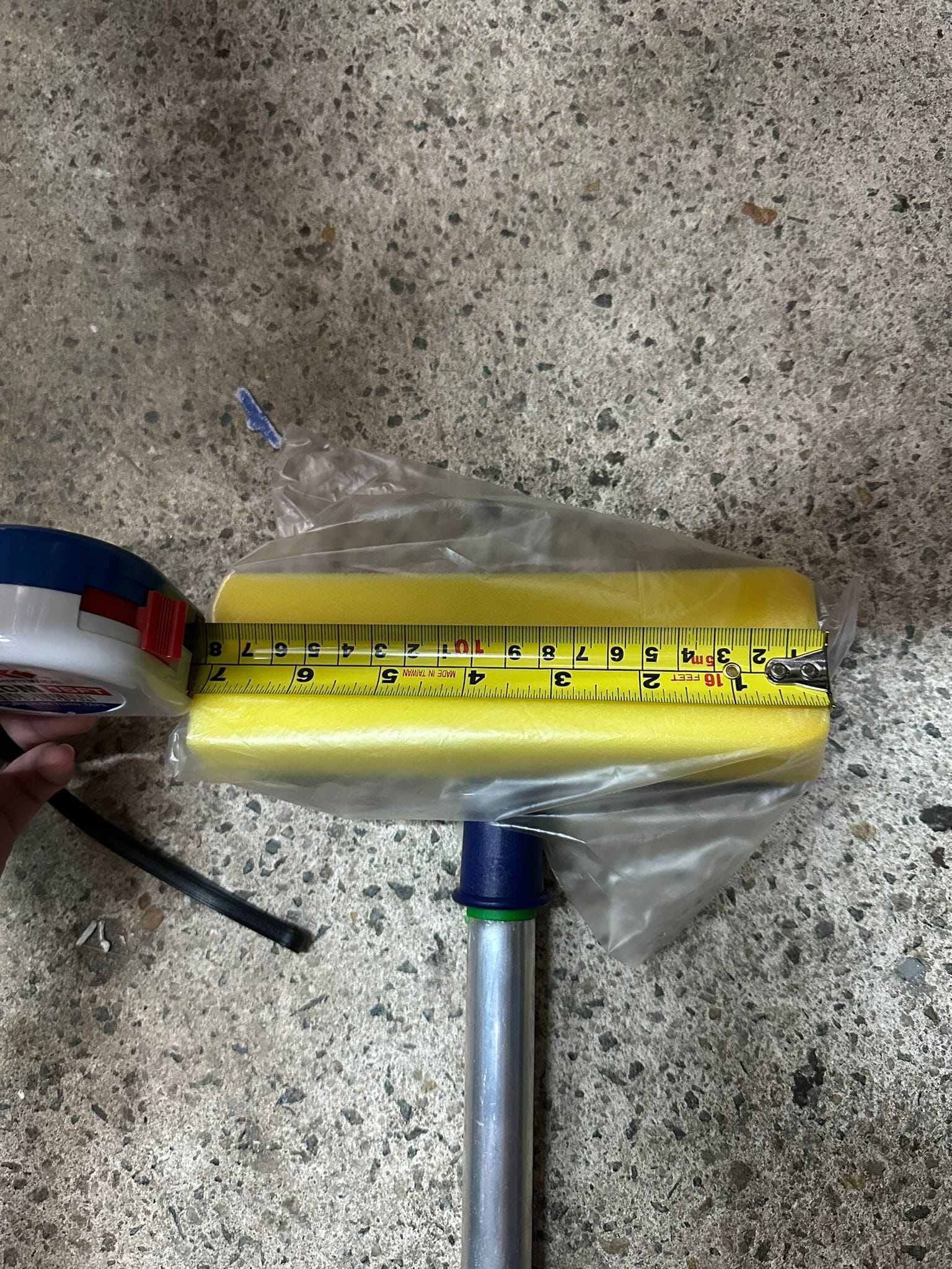 Sponge With PVC Handle (009-008)| Model: SPONGE-008