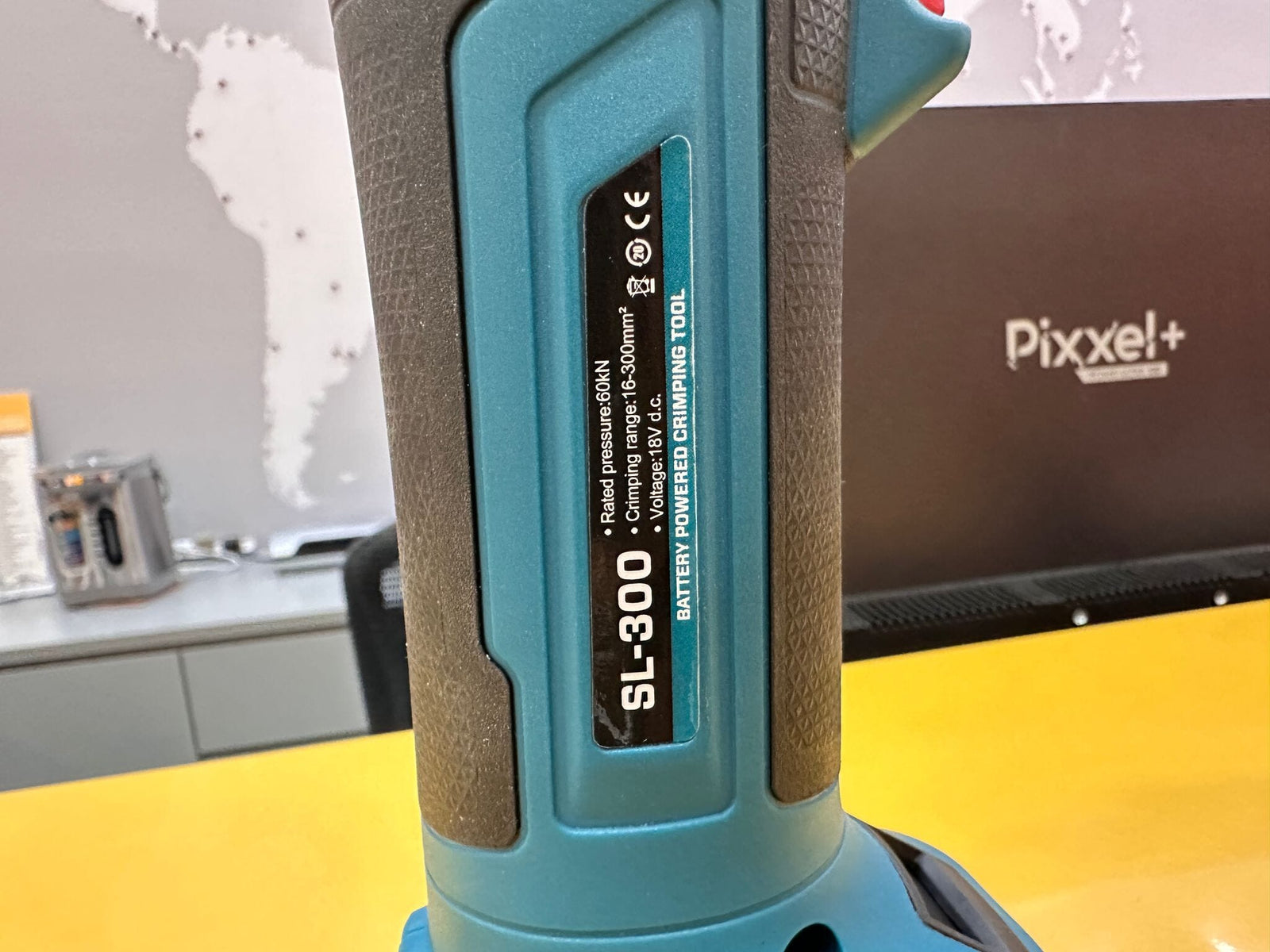 Zupper Battery 18V Crimping Tool 300mm #SL-300 | Model: SL-300