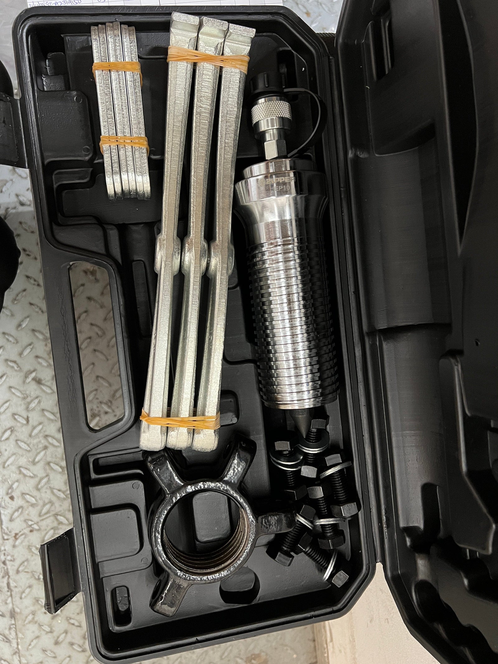 ZUPPER HYDRAULIC PULLER 20T WITHOUT PUMP #EP-20 | MODEL: ZUPPER-EP-20