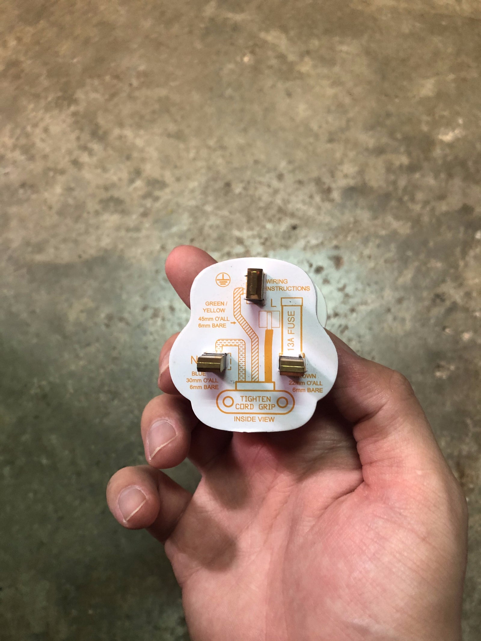 13A Plug Top (Neon) | Model : PLUG-A11