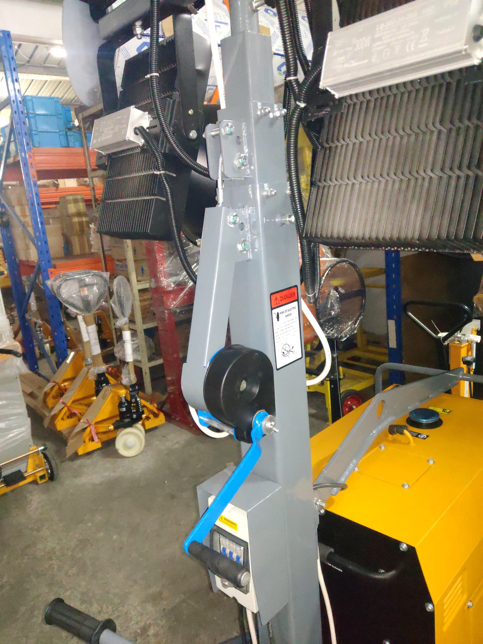 Aiko 4x 300W LED Tower Light Come With Diesel Generator | Model: HZM40
