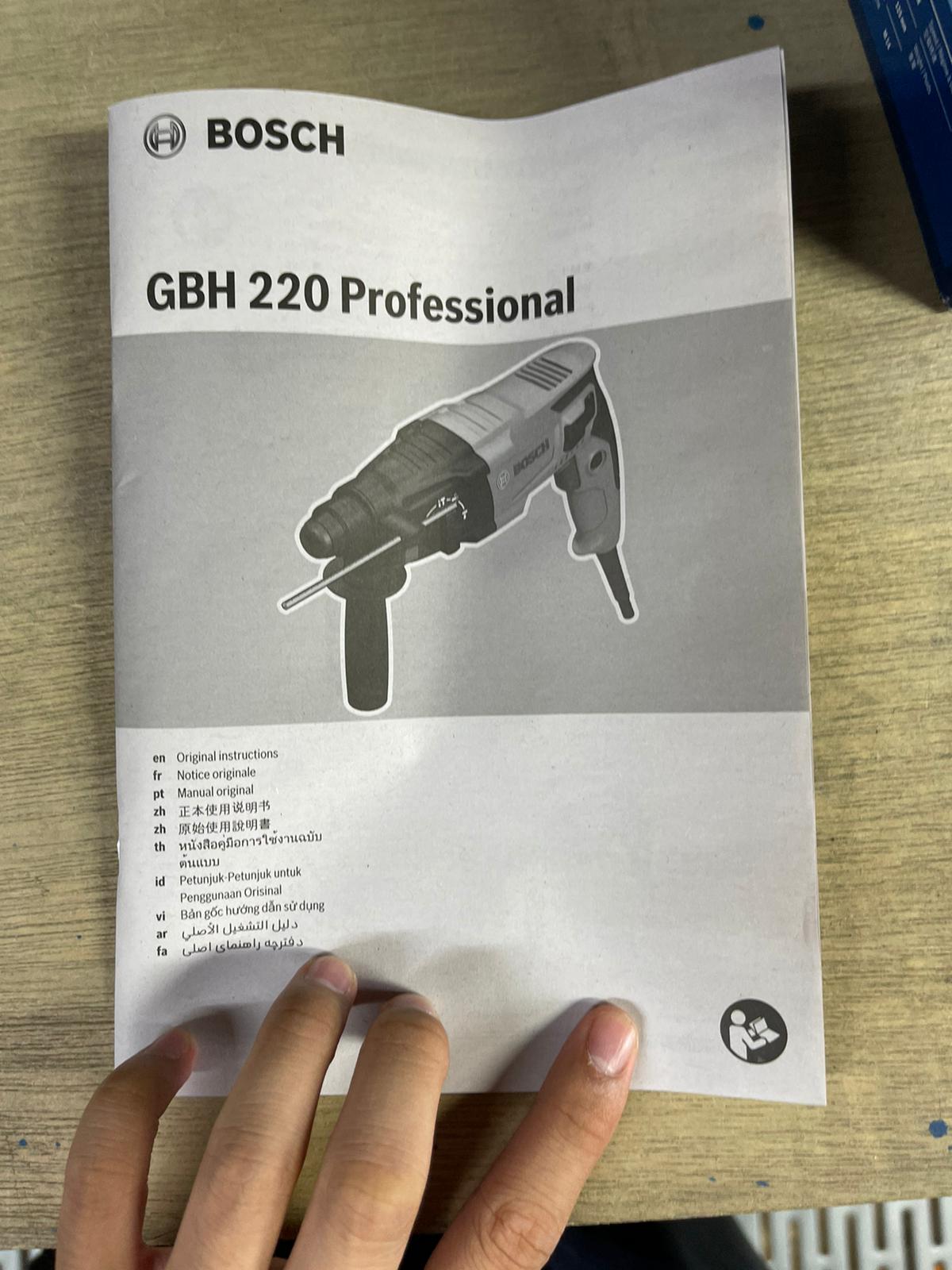 Bosch GBH220 Rotary Hammer with SDS Plus, 3in1 Mode, 720W, 2000rpm, 2.