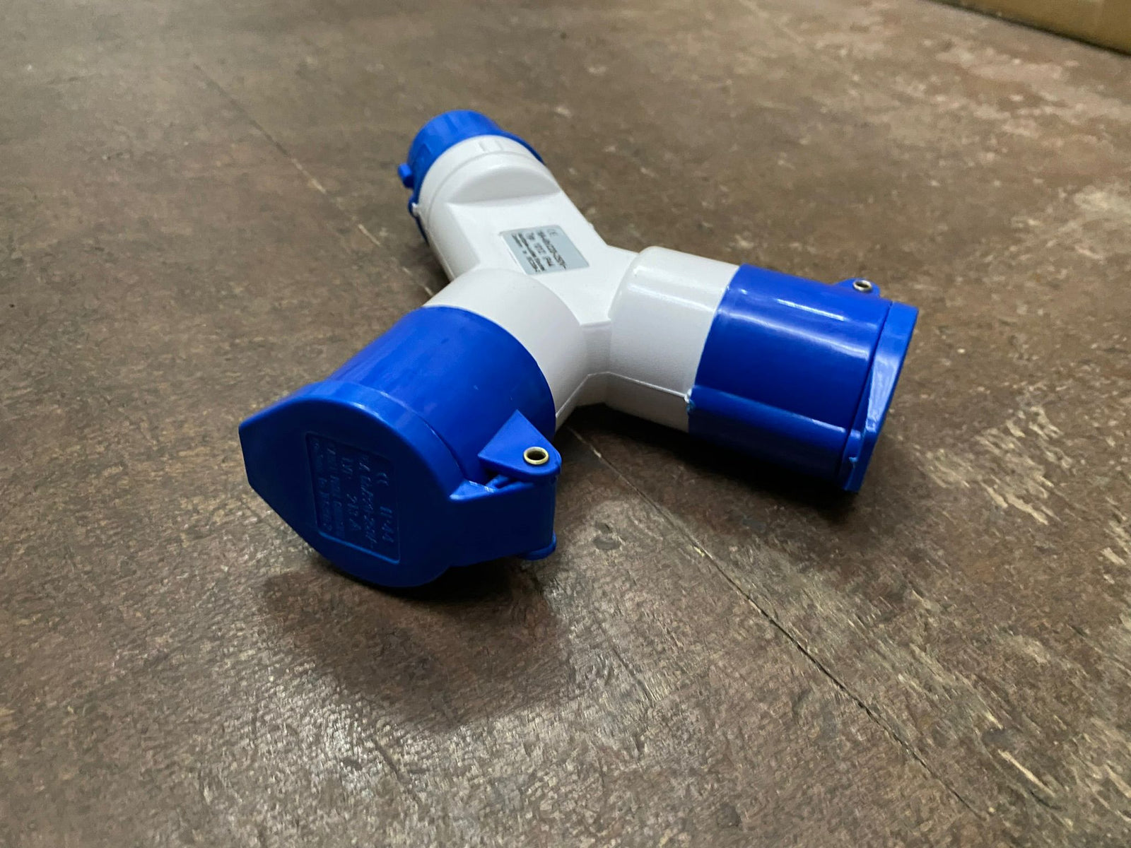 CEE 2Way 16A Outlet Socket (1012) | Model : CEE-2WAY