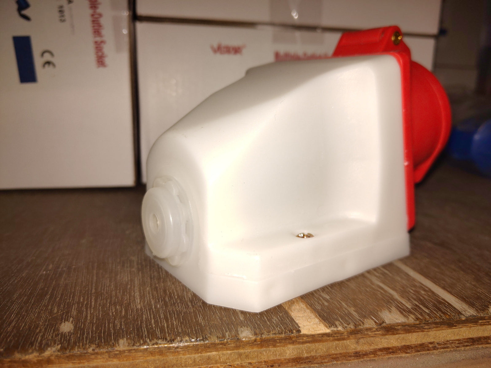 CEE Wall Socket | Model: CEE-W