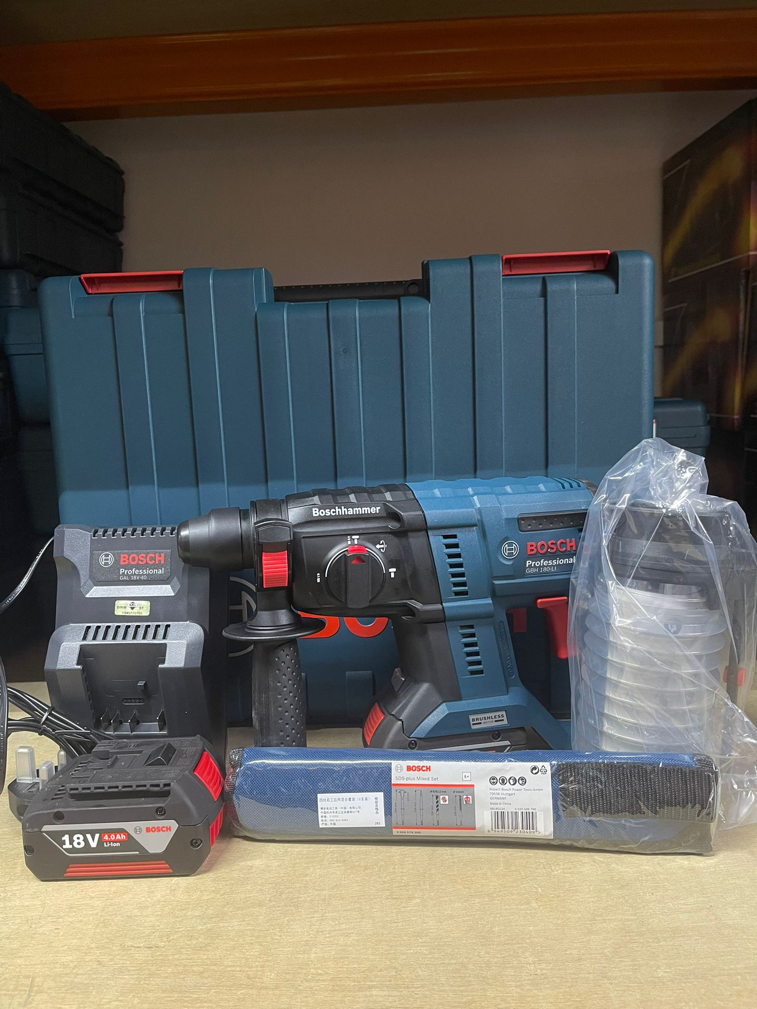 Gbh 180-li Professional Cordless Rotary Hammer With Sds Plus | Model