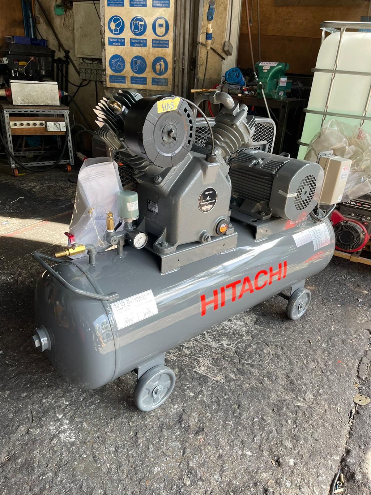 Hitachi 5hp 125L 415V Air compressor with pressure switch | Model : 3.