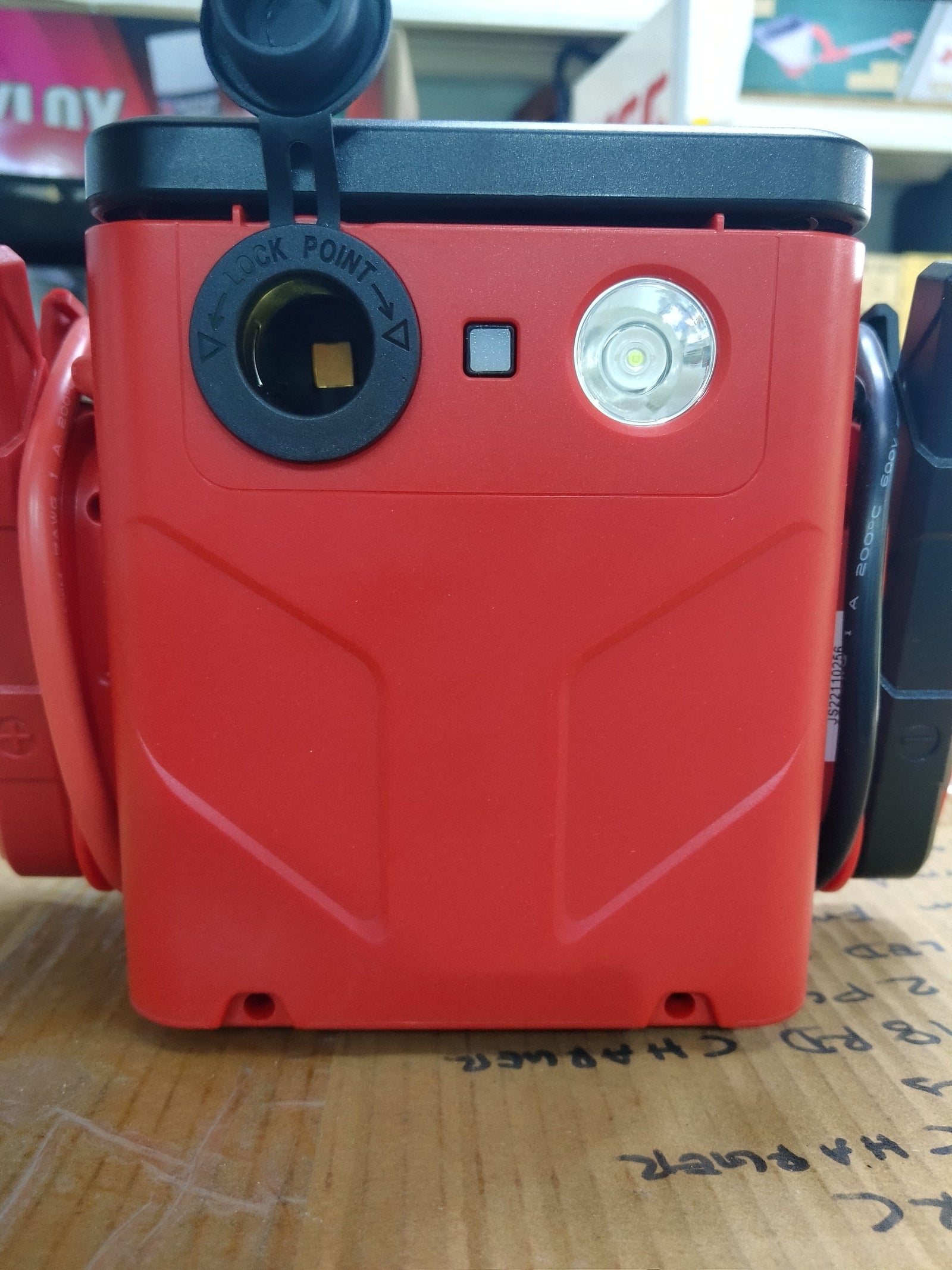 Emergency Car Vehicle Jump Start 42000mAh Intelligent Jump Starter 12v