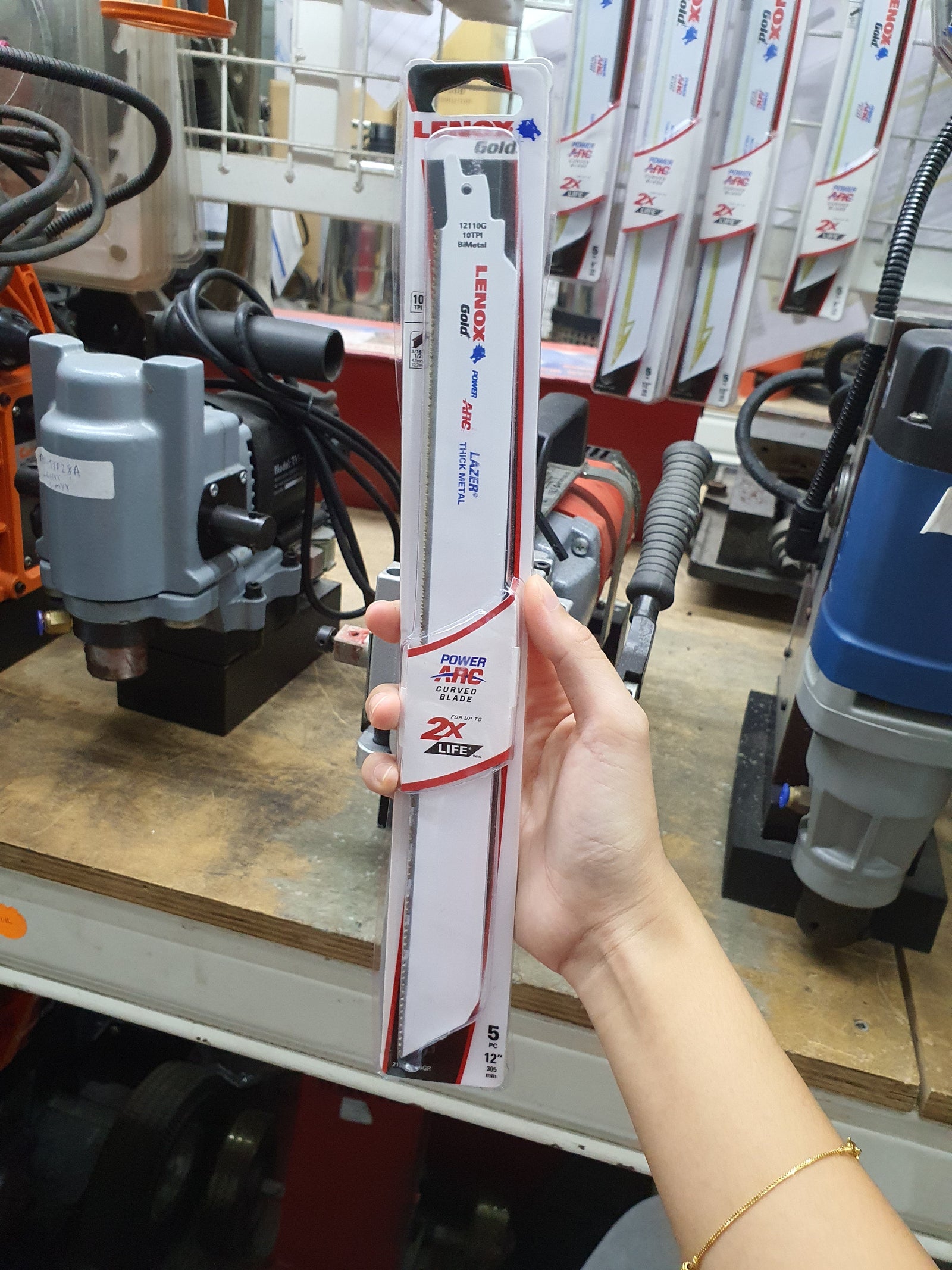 Lenox 12110G Bi-metal Titanium Edge (Gold) Reciprocating Saw Blade (5P