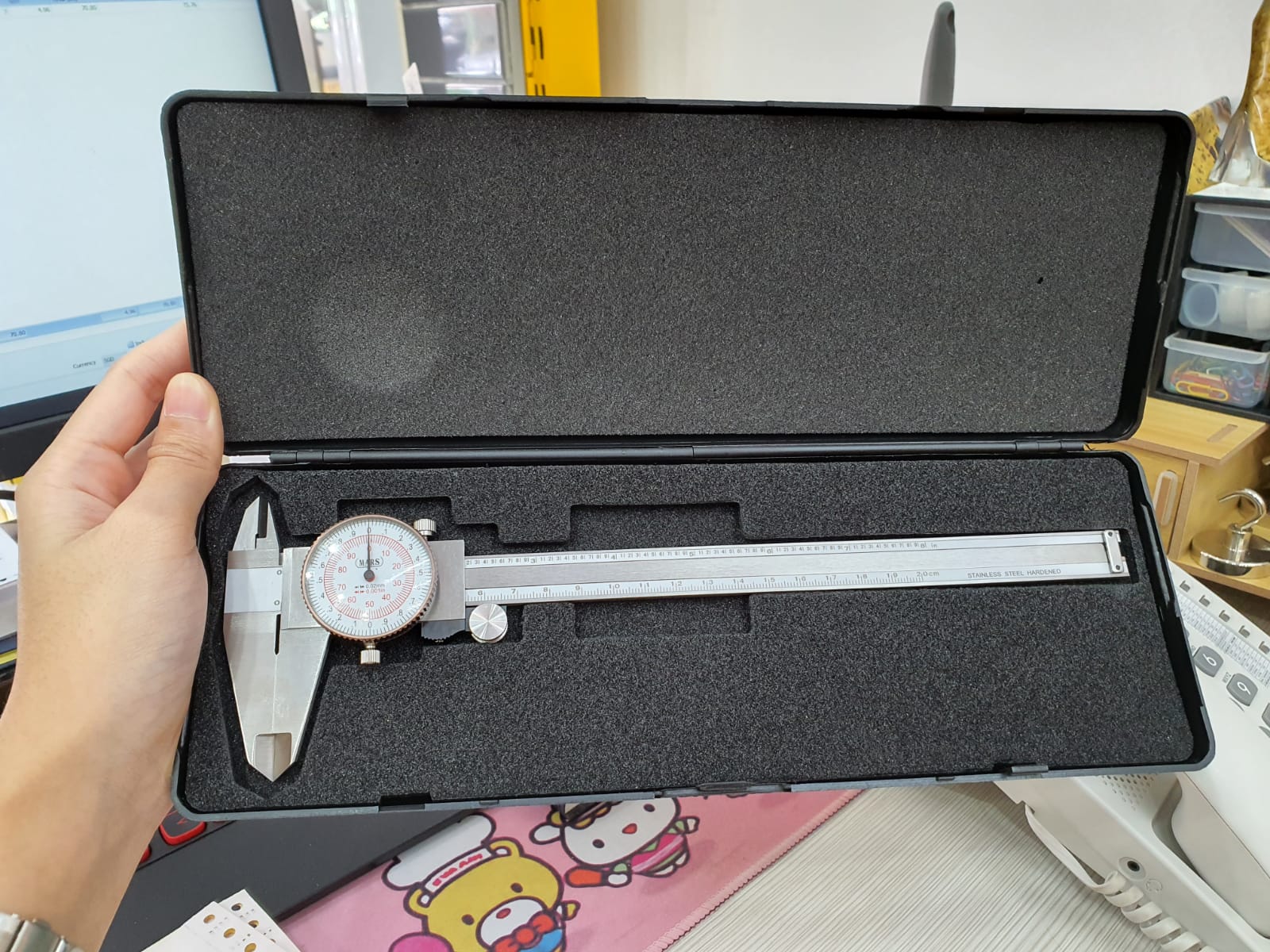 Mars 4-Way Dial Caliper with 200Mm | Model : 084-08-200
