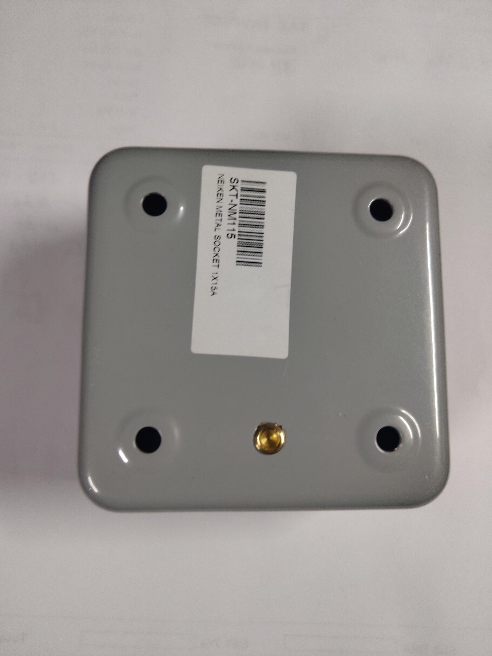 NEIKEN 1X15A Metal Socket | Model : SKT-NM115