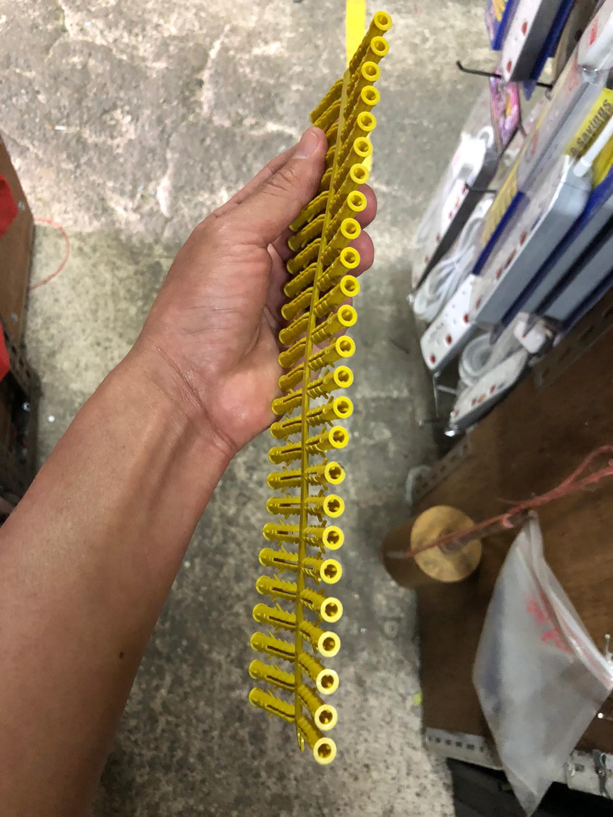 Red Wall Plug (Strip 20-In-1/1000Pc) | Model : WP1-STRIP