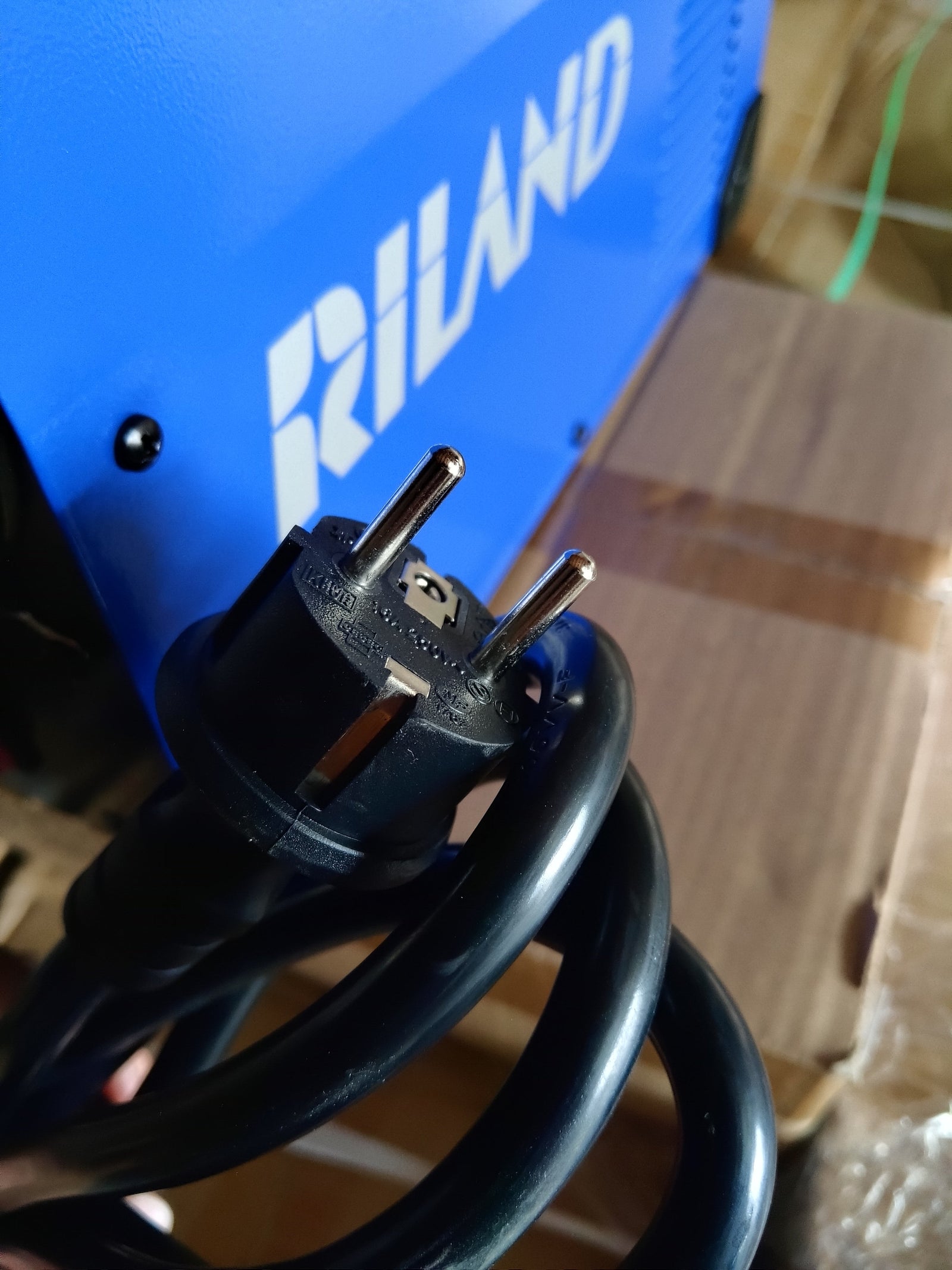 RILAND ARC250CT 220V ARC Welding Set come with 3m Ground And Welding C