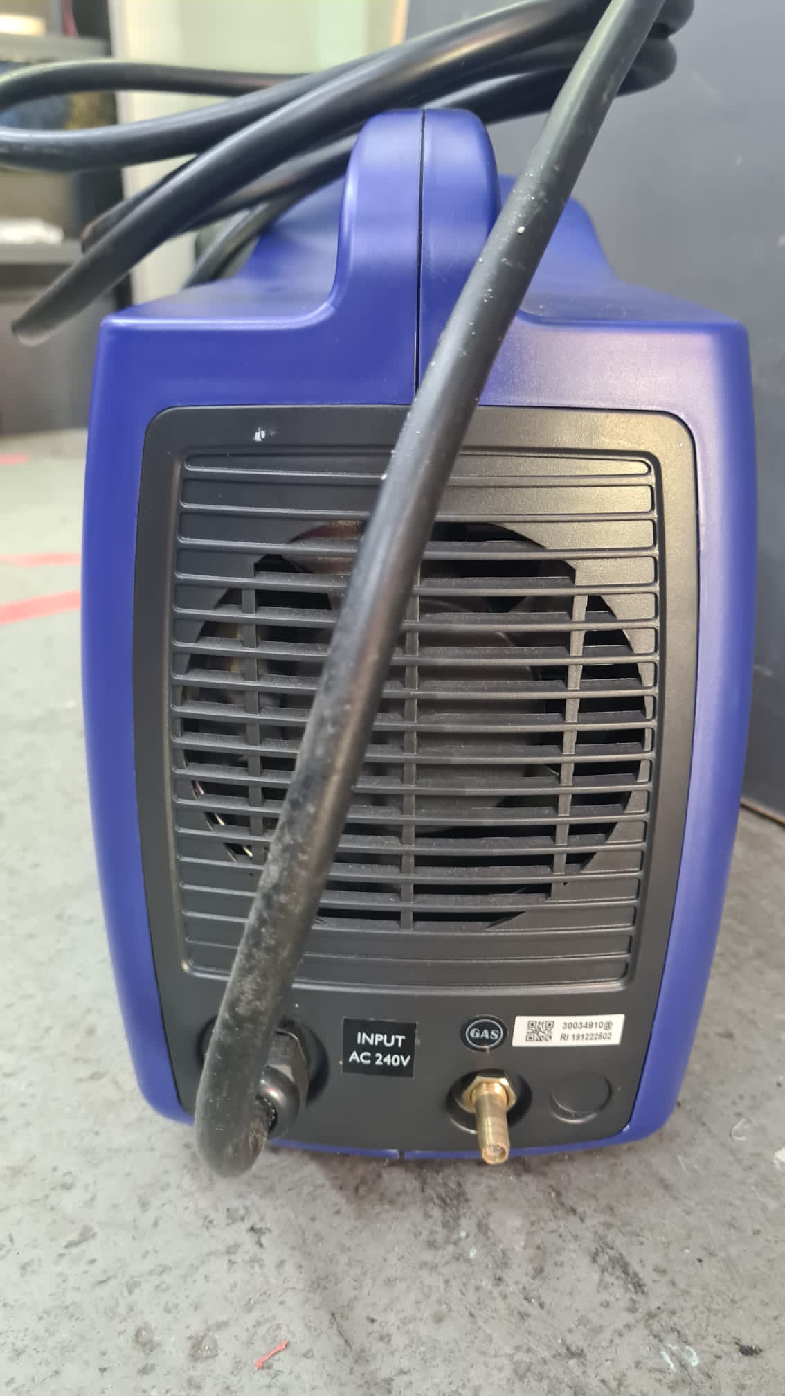 Riland TIG Welding Machine Come with 8m TIG26 Torch & 3m Ground & Weld