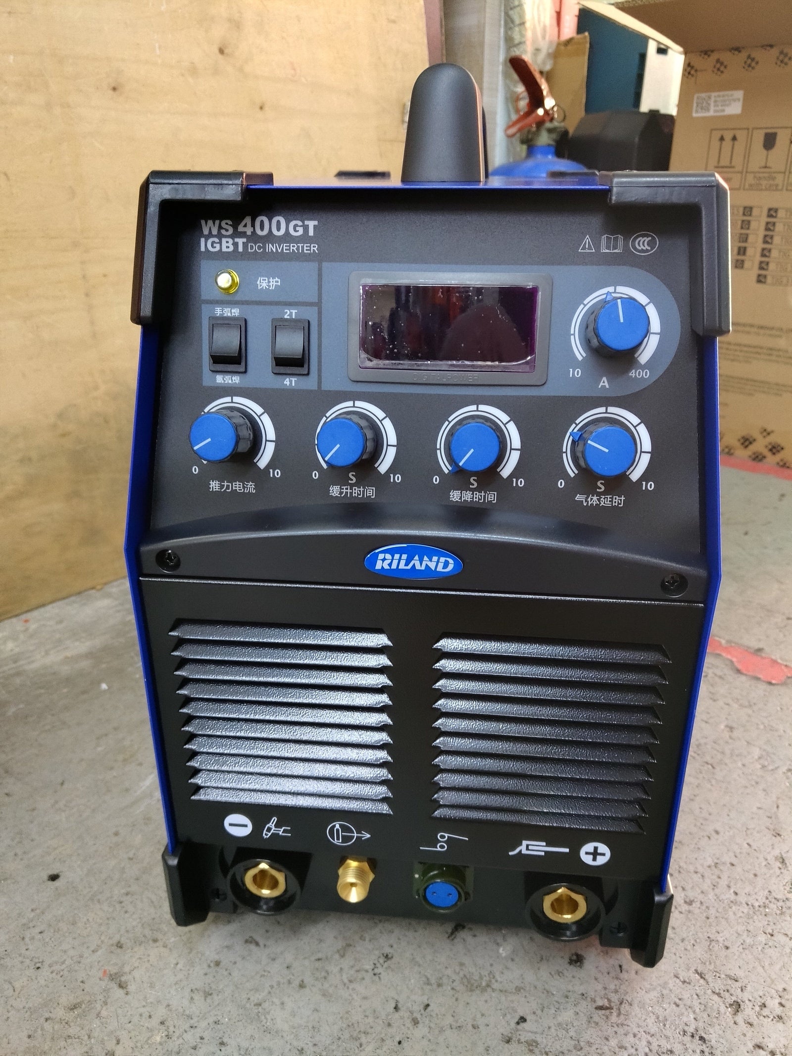 Riland WS400GT 380V Welding Machine Come With 8m Tig Torch And 3m Eart