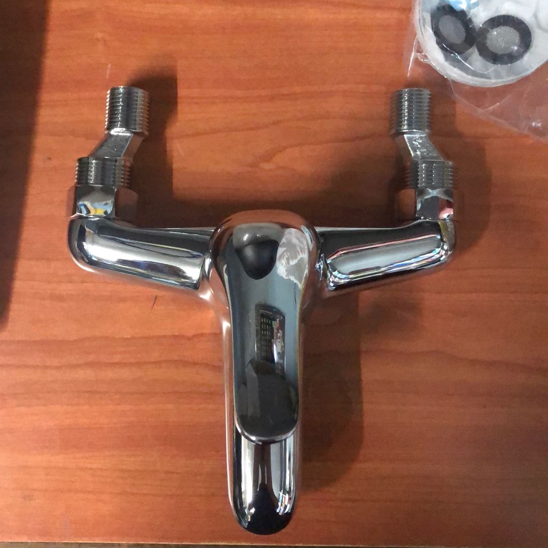 Showy Single Lever Long Bath Mixer (Bath / Shower Tap for Hot and Cold