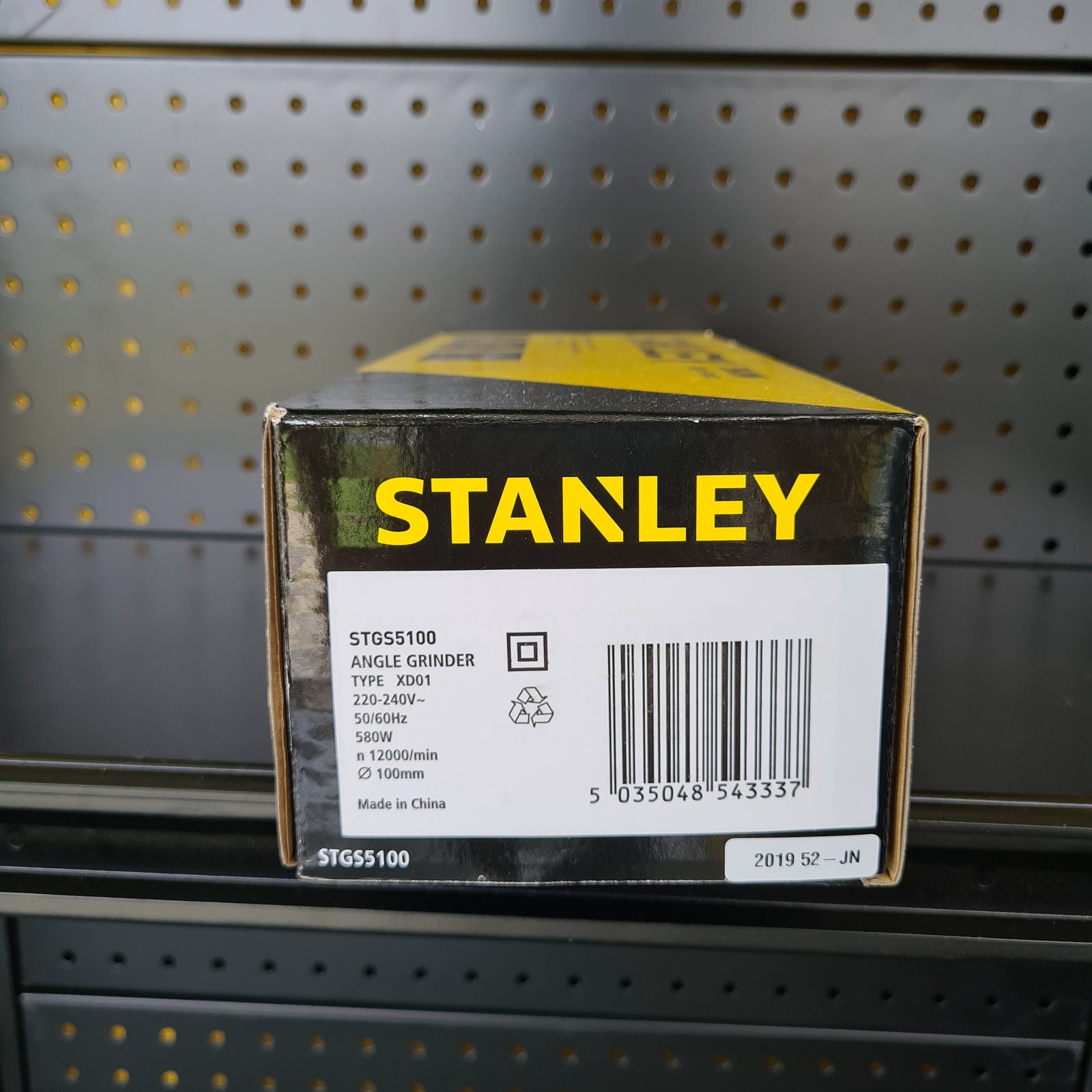 Stanley 4" 580W Angle Grinder (Disc Grinding Machine) | Model : STGS51