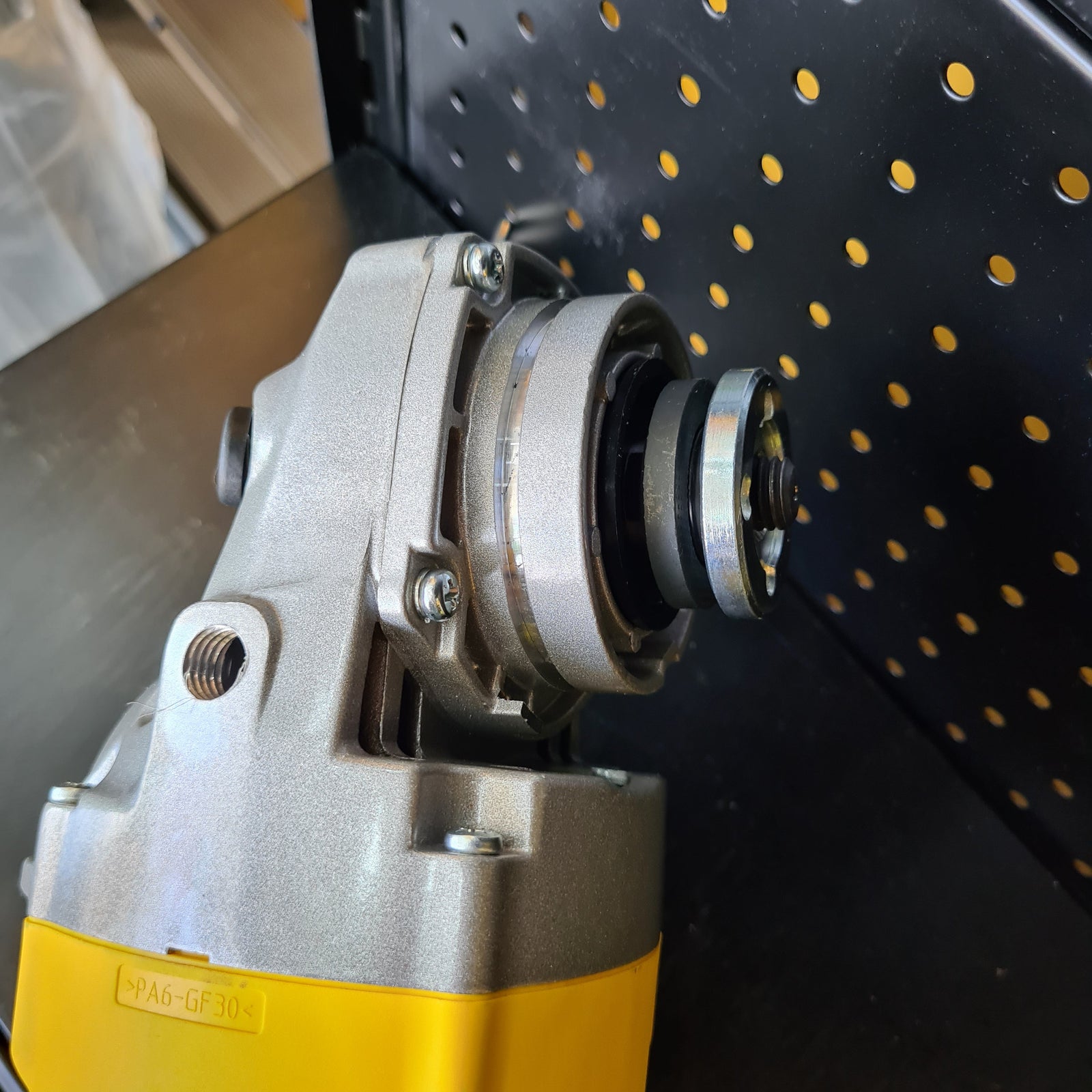 Stanley 7" 2200W 180mm Angle Grinder (Disc Grinding Machine) | Model