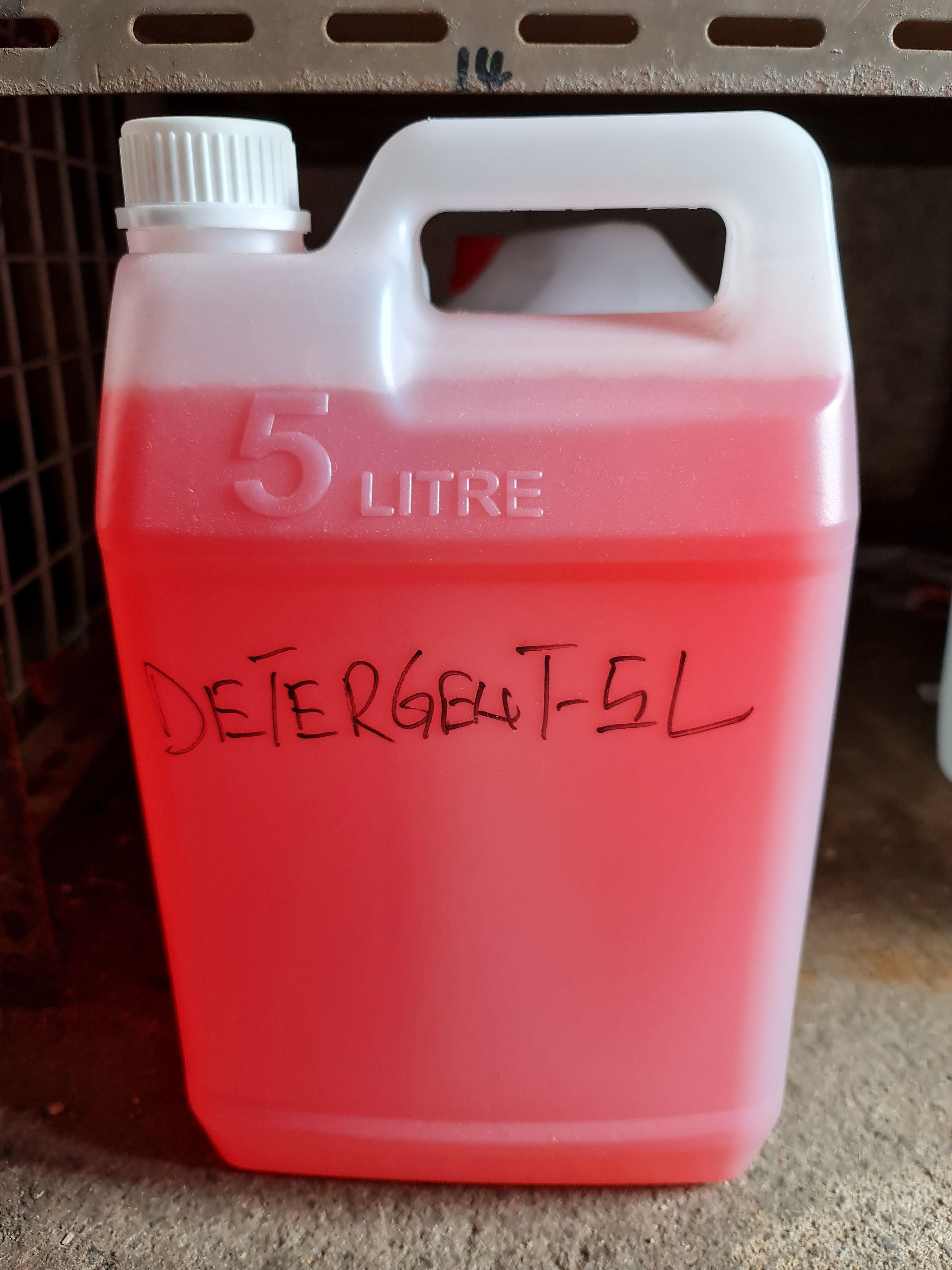 Strawberry Scented Floor Cleaning Detergent 5L | Model: DETERGENT-5L