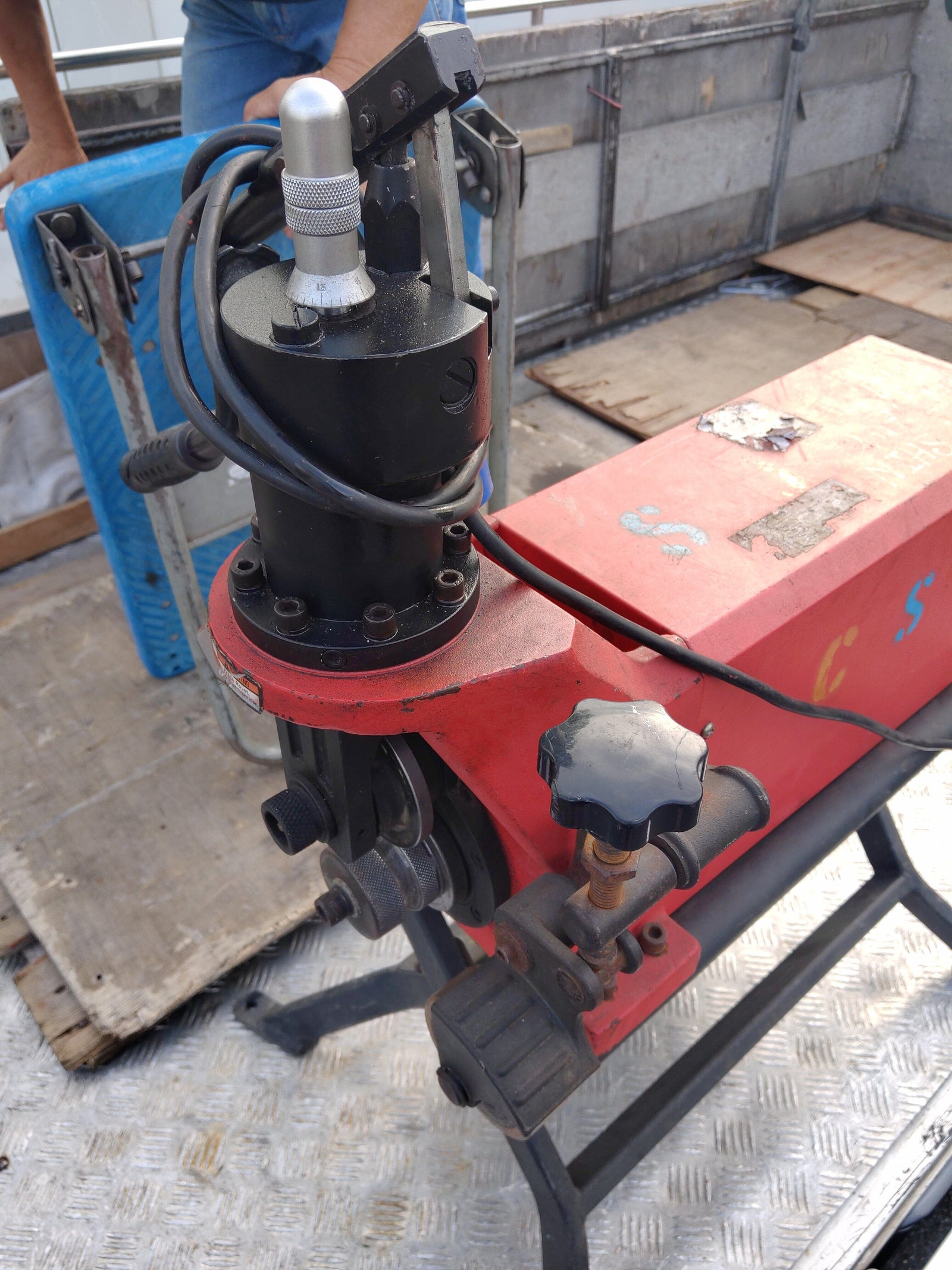 Tuwei TWG-9A Roll Grooving Machine (Groover) 1" - 8" | Model : TWG-9A