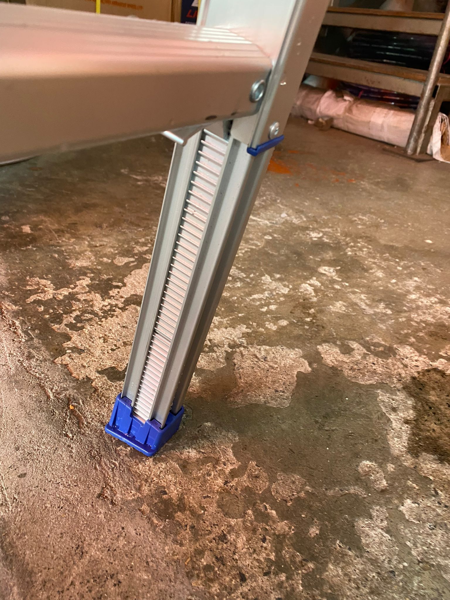 XG 2 Step Alum Platform Ladder (Height Adjustable Type) | Model : L-XG